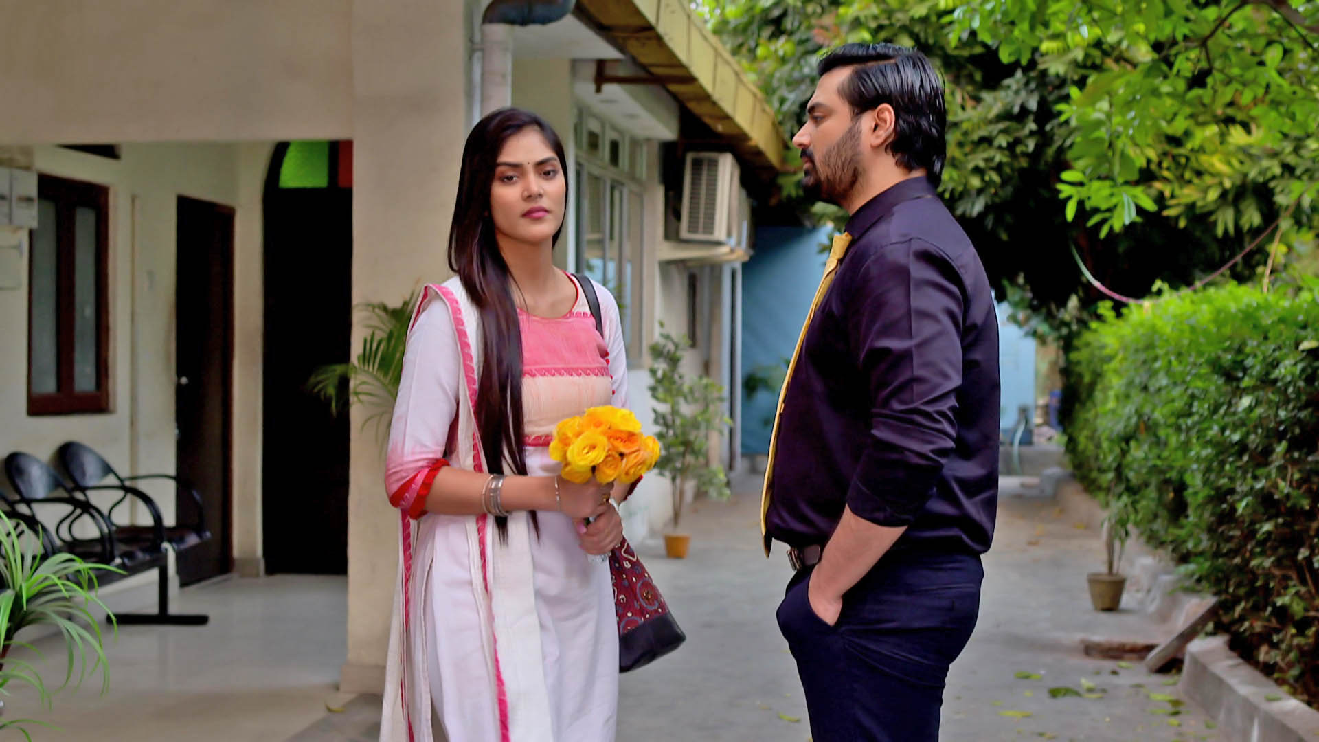 Watch Mohor S1 Episode 95 on JioHotstar