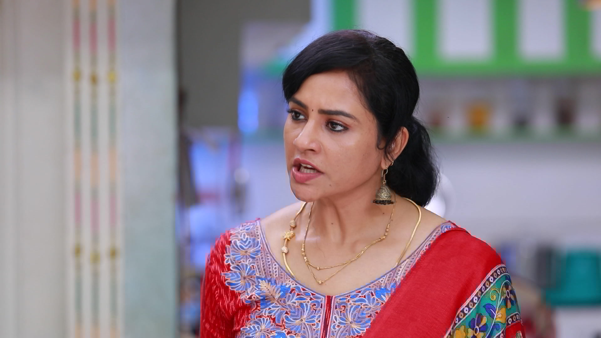 Watch Ponni Episode 472 on JioHotstar