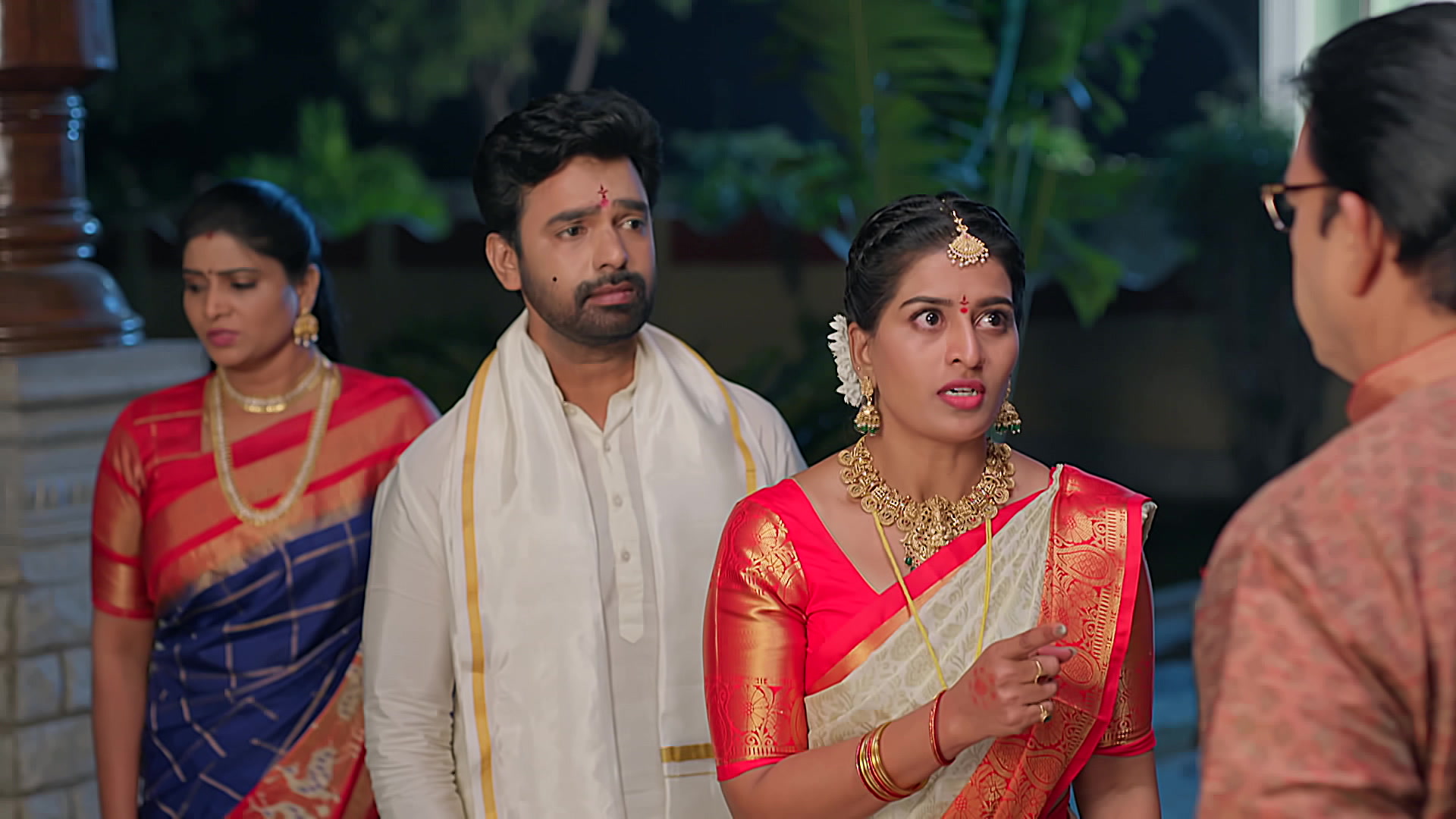 Watch Illu Illalu Pillalu S1 Episode 31 on JioHotstar