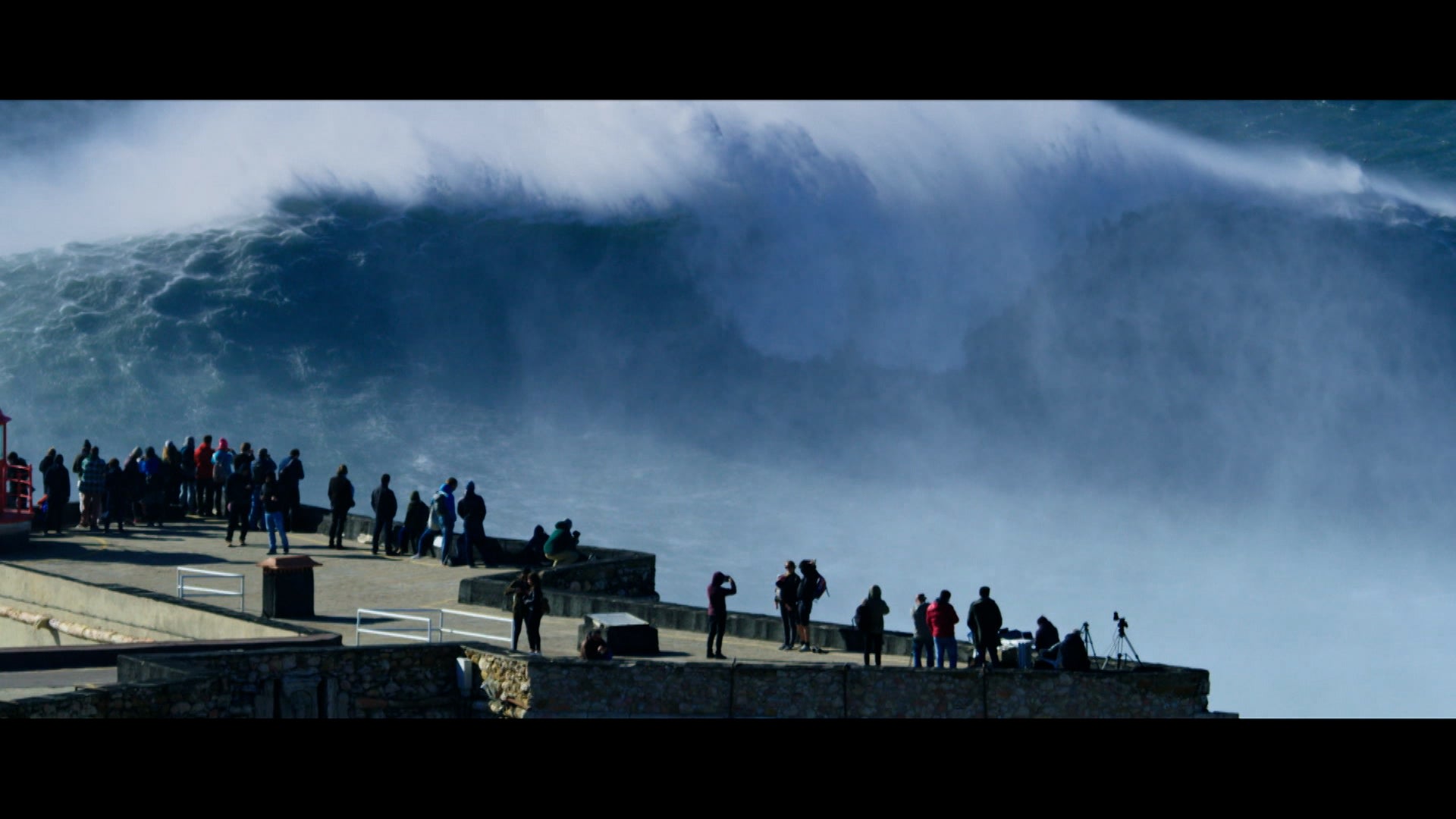 Watch 100 Foot Wave Episode 3 on JioHotstar