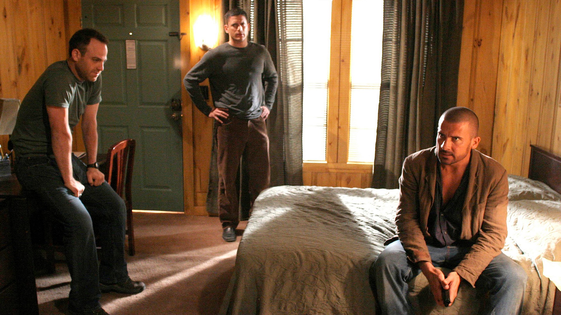 Watch Prison Break Episode 14 on Disney+ UAE | English German Spanish ...