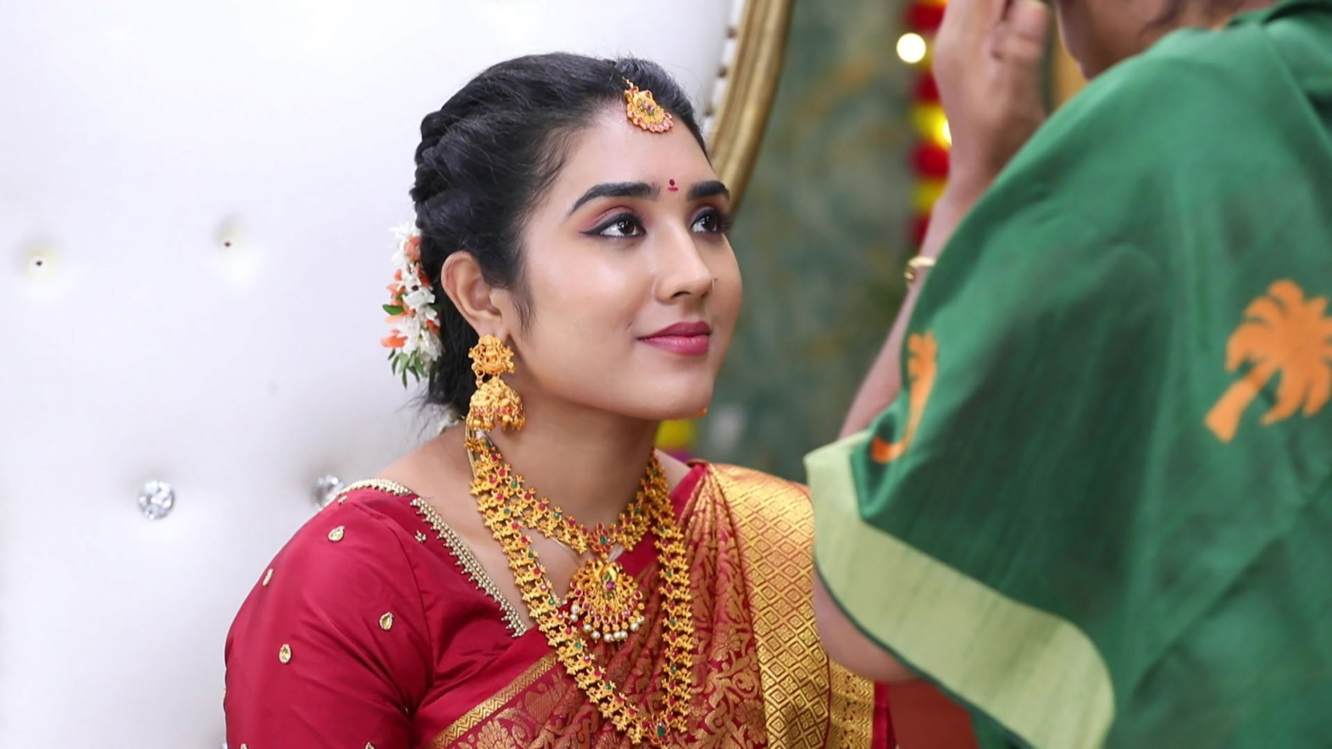 Watch Senthoora Poove S1 Episode 304 on JioHotstar