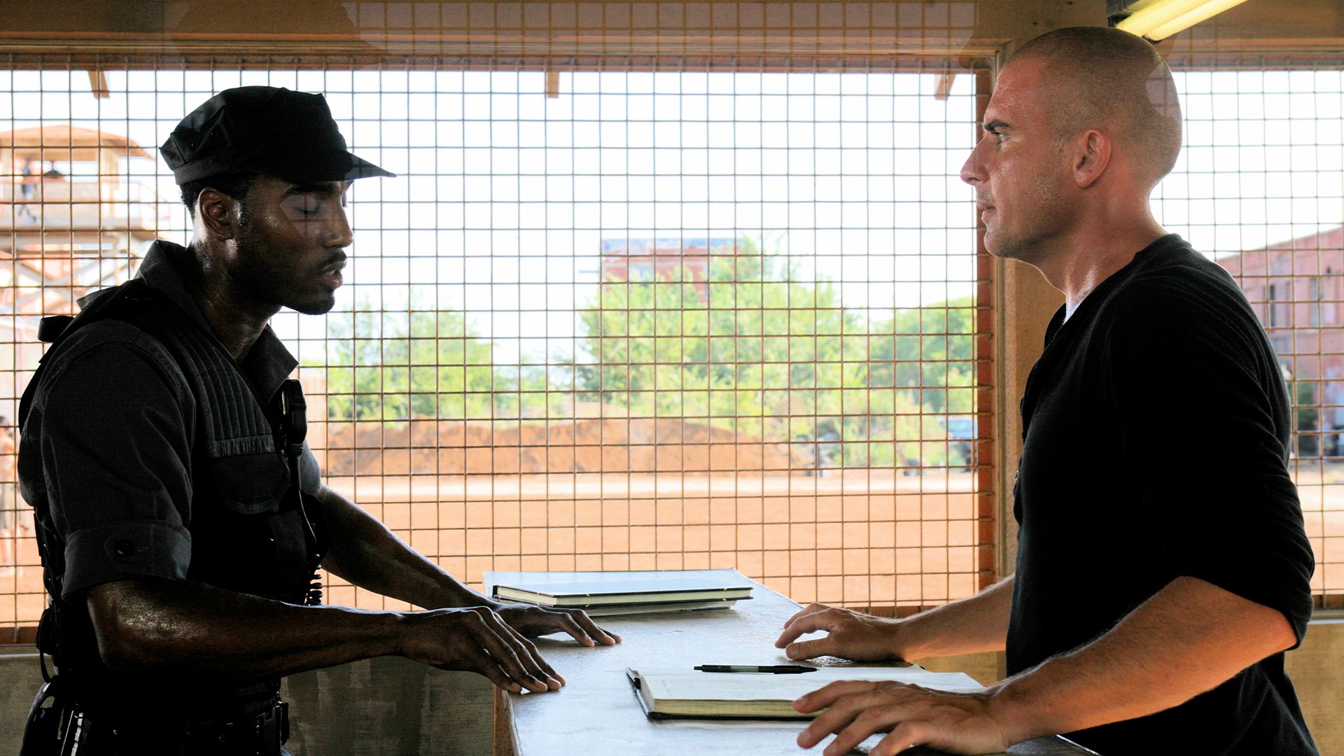 Watch Prison Break Episode 1 On Disney Uae English German Japanese 8449