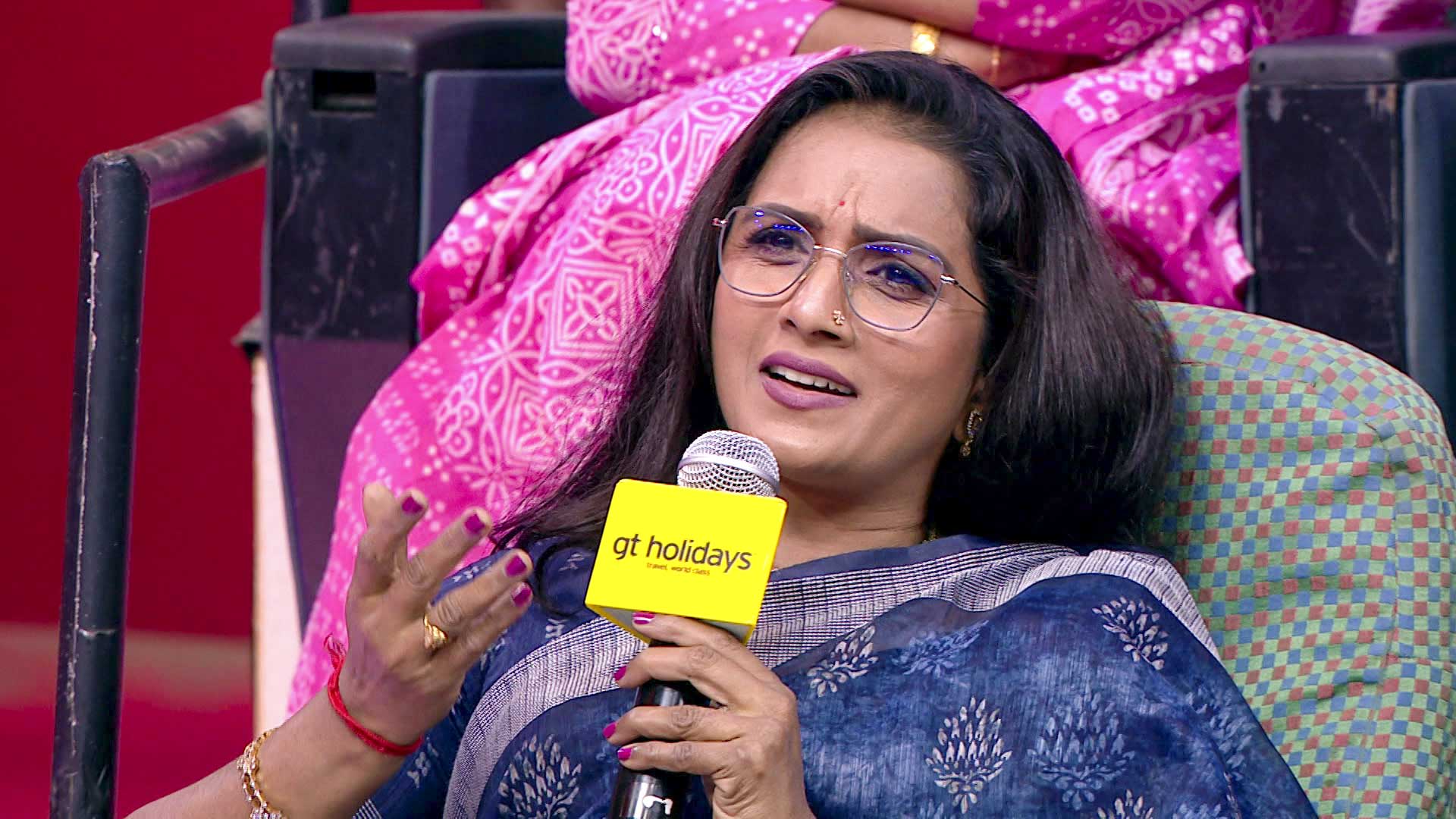 Watch Neeya Naana Episode 409 on JioHotstar