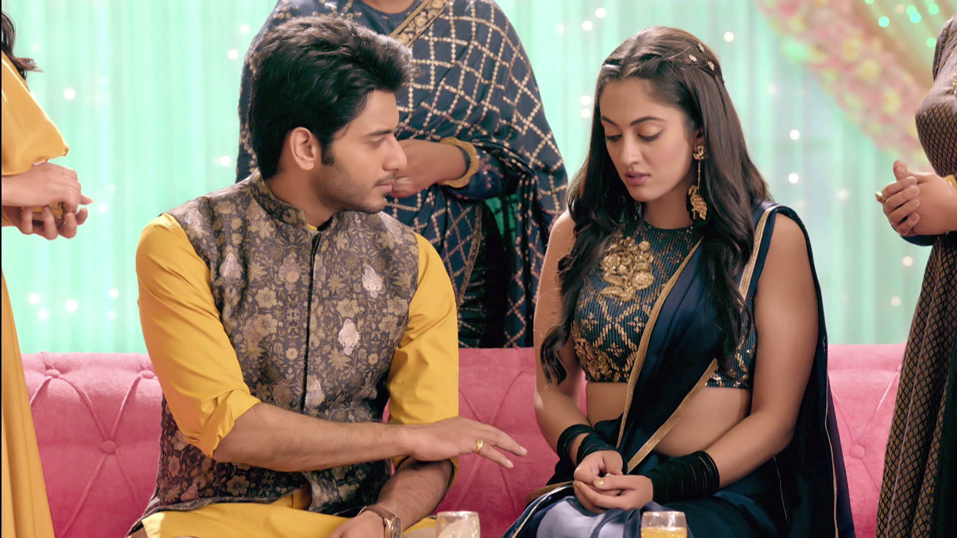 Watch Aman, Roshni Get Engaged Online