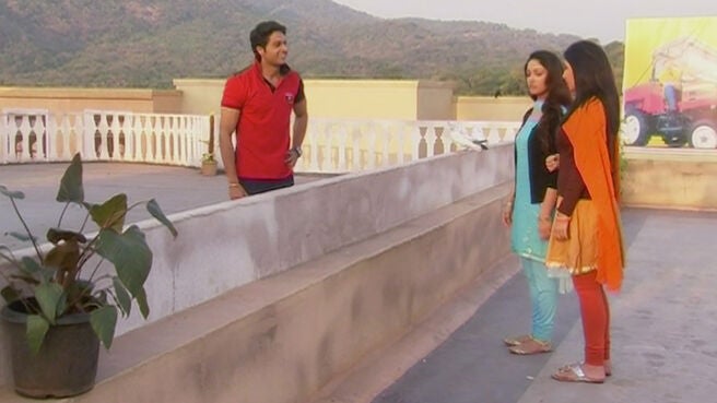 Watch Nee Thanae En Pon Vasantham S1 Episode 6 on JioHotstar