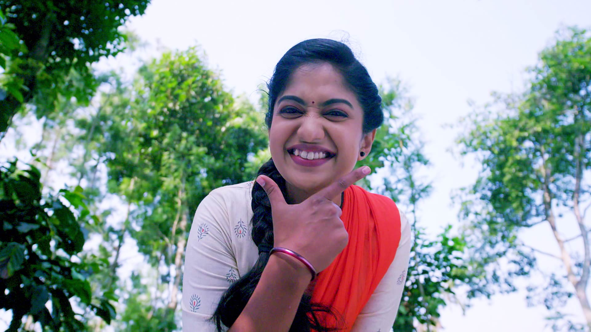 Watch Raaji Episode 1 on JioHotstar