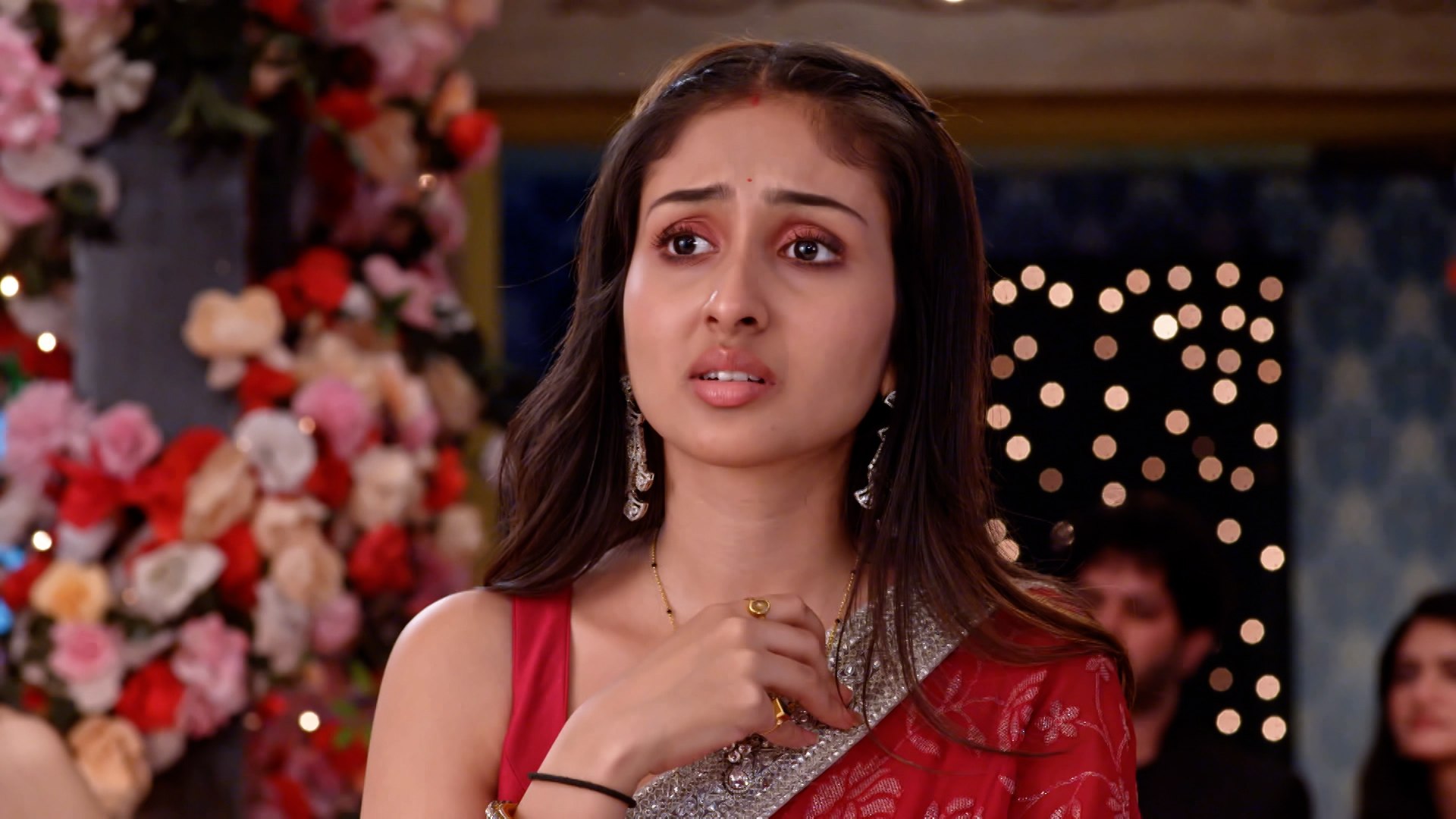 Watch Parineetii S1 Episode 1111 on JioHotstar