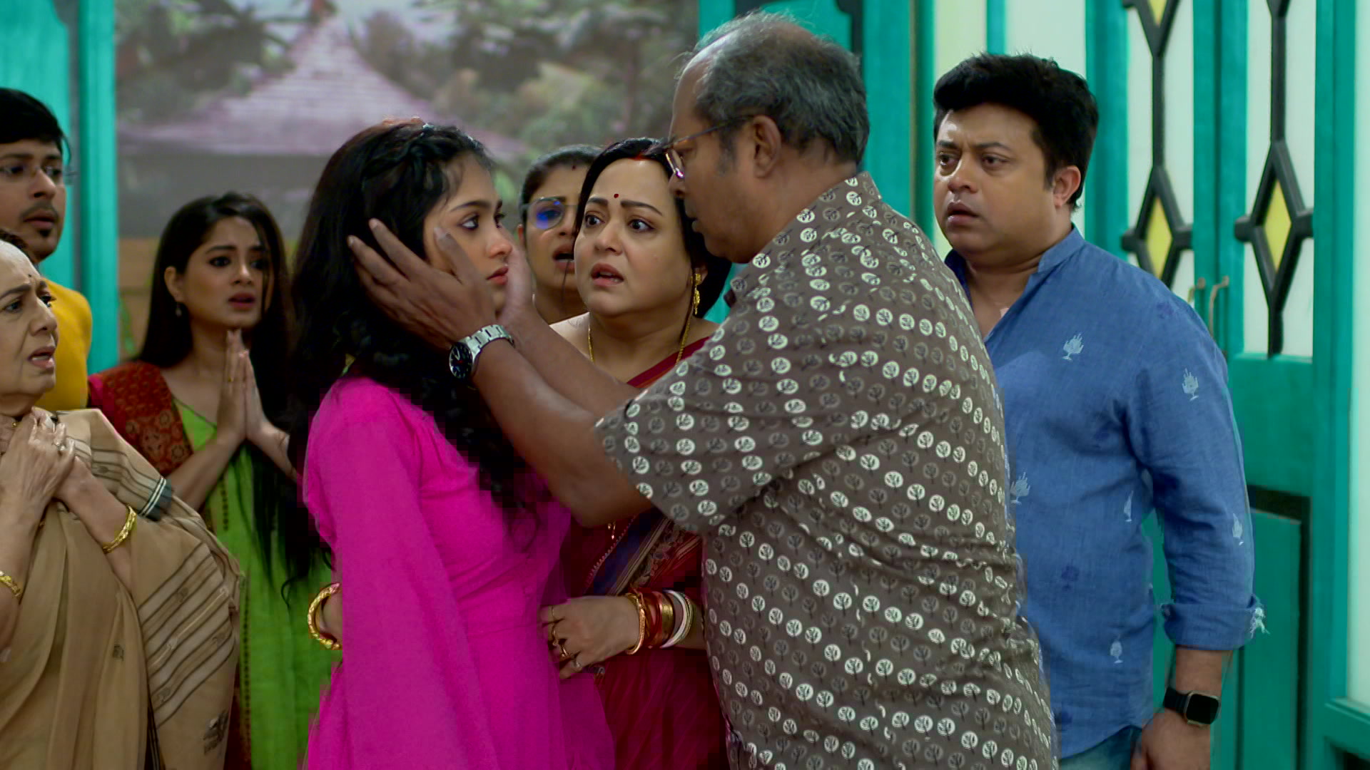 Stream Tota Returns Home Season 1 Episode 68 – Tota Returns Home on Hotstar