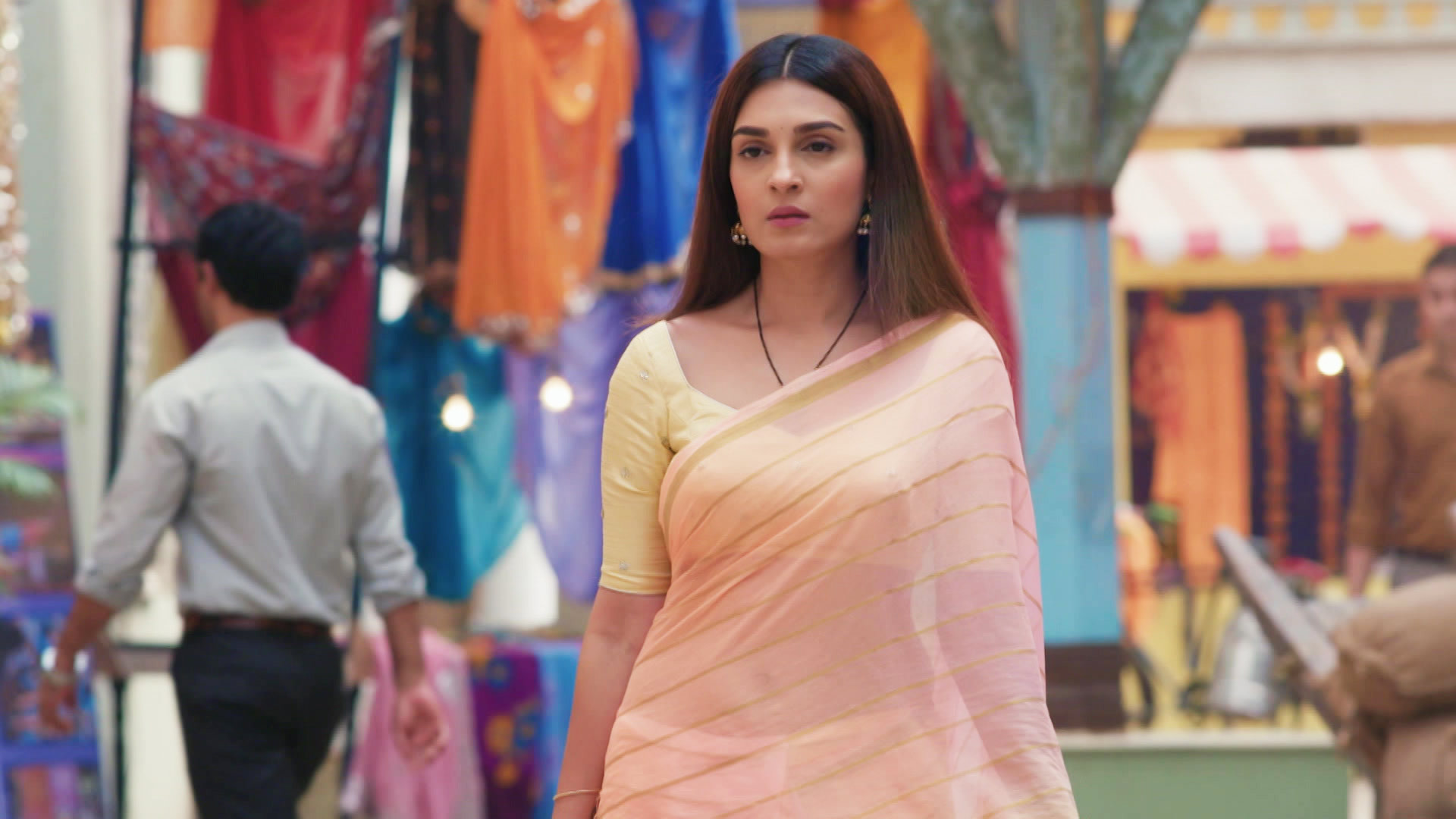 Watch Pandya Store S1 Episode 282 on JioHotstar