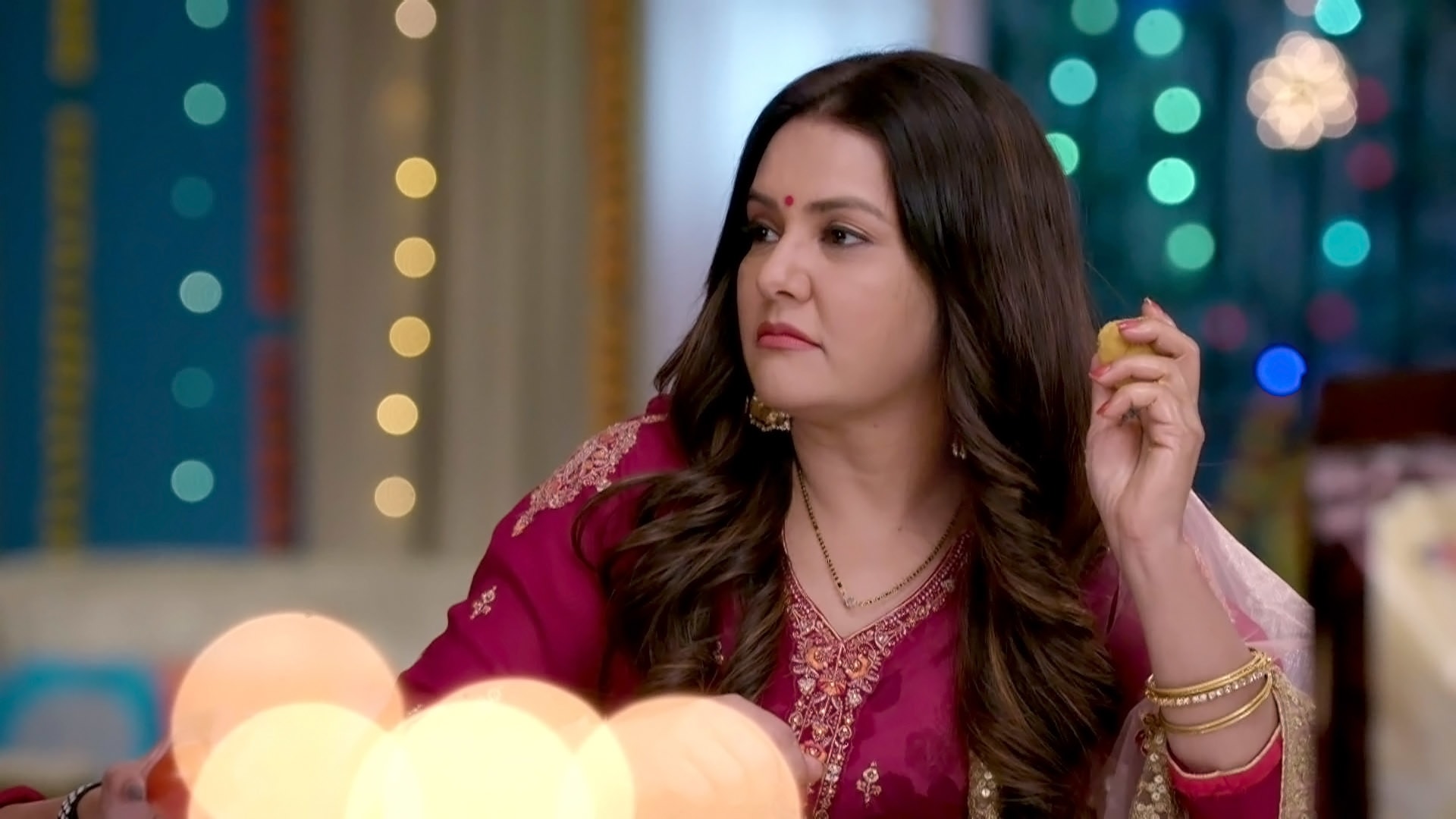 Watch Excuse Me Maadam S1 Episode 45 on JioHotstar