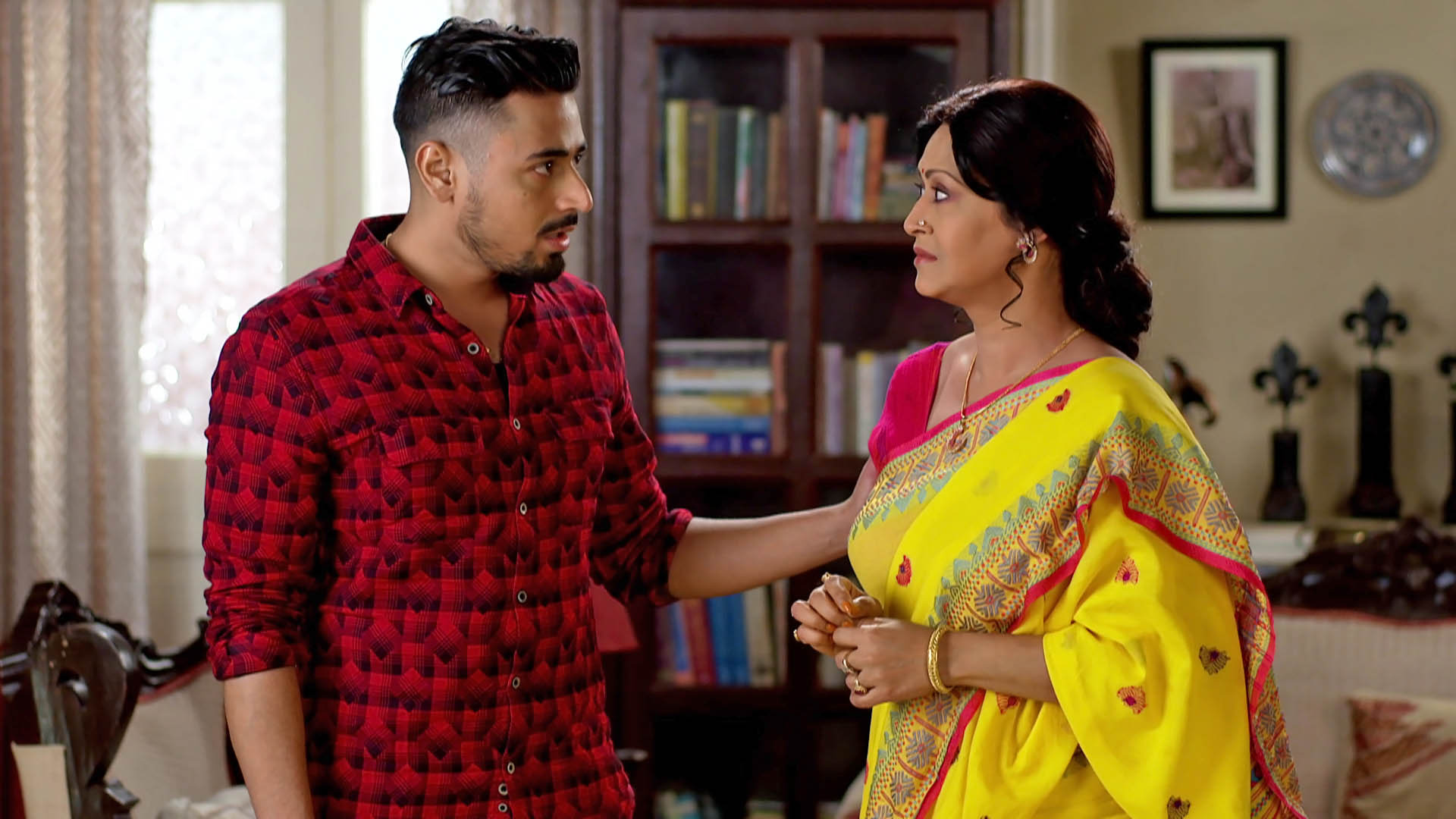 Watch Sreemoyee Episode 668 on JioHotstar