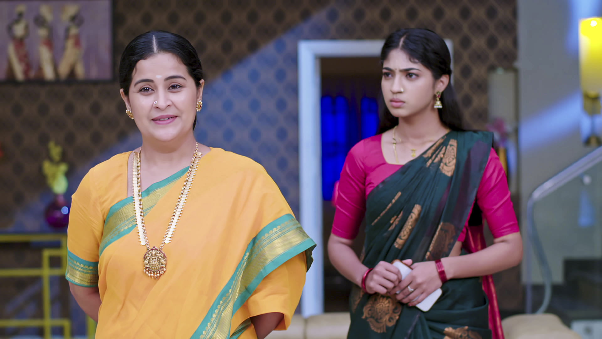 Watch Gowri Shankara S1 Episode 563 on JioHotstar