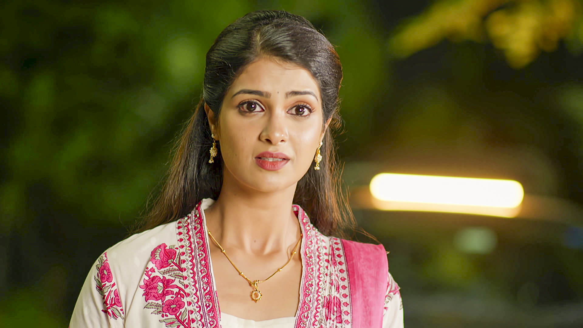 Watch Malli Nindu Jabili S1 Episode 1060 on JioHotstar