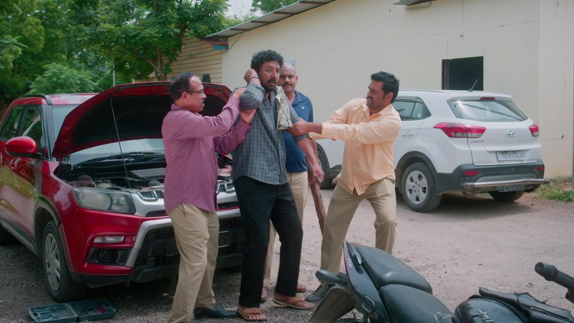 Watch Chinni Episode 369 on JioHotstar