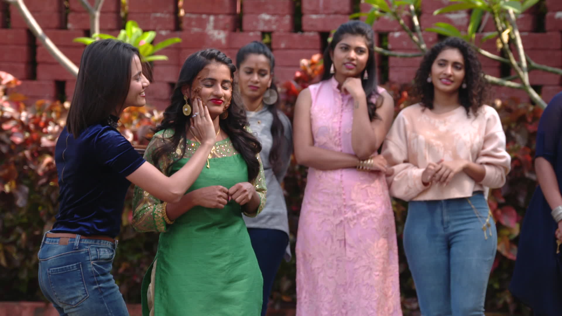 Watch Pellichoopulu S1 Episode 27 on JioHotstar