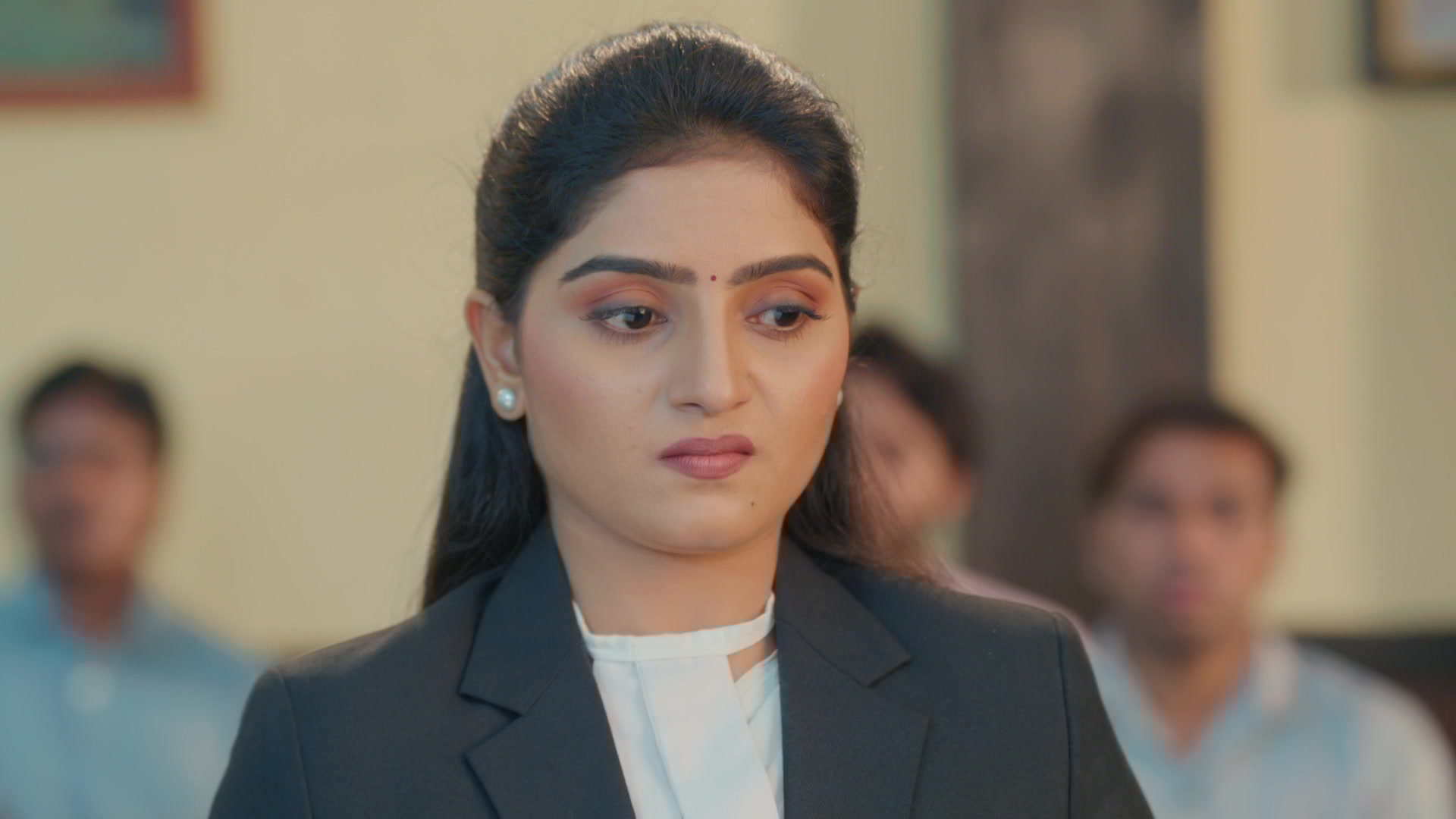 Watch Aboli Episode 1161 on JioHotstar