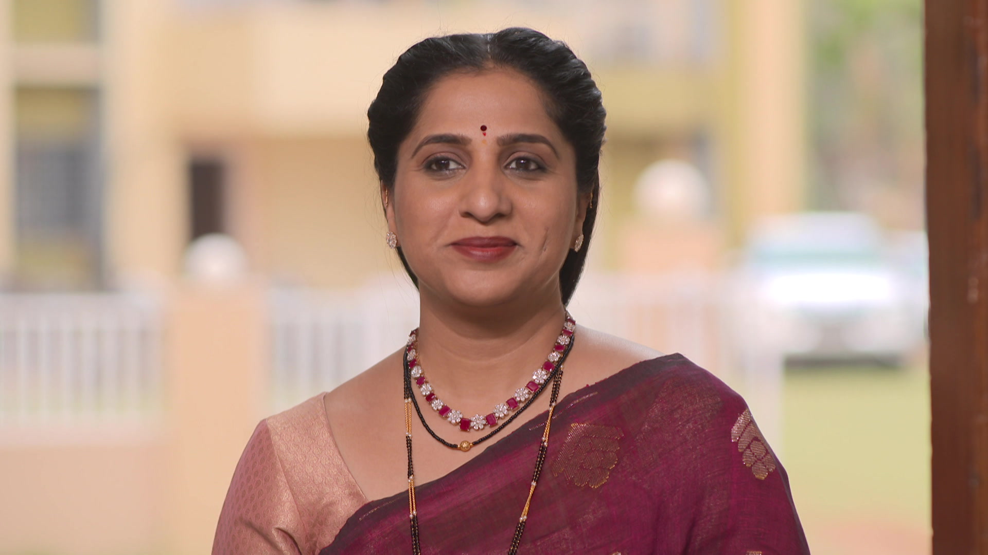 Watch Aai Kuthe Kaay Karte S1 Episode 948 on JioHotstar