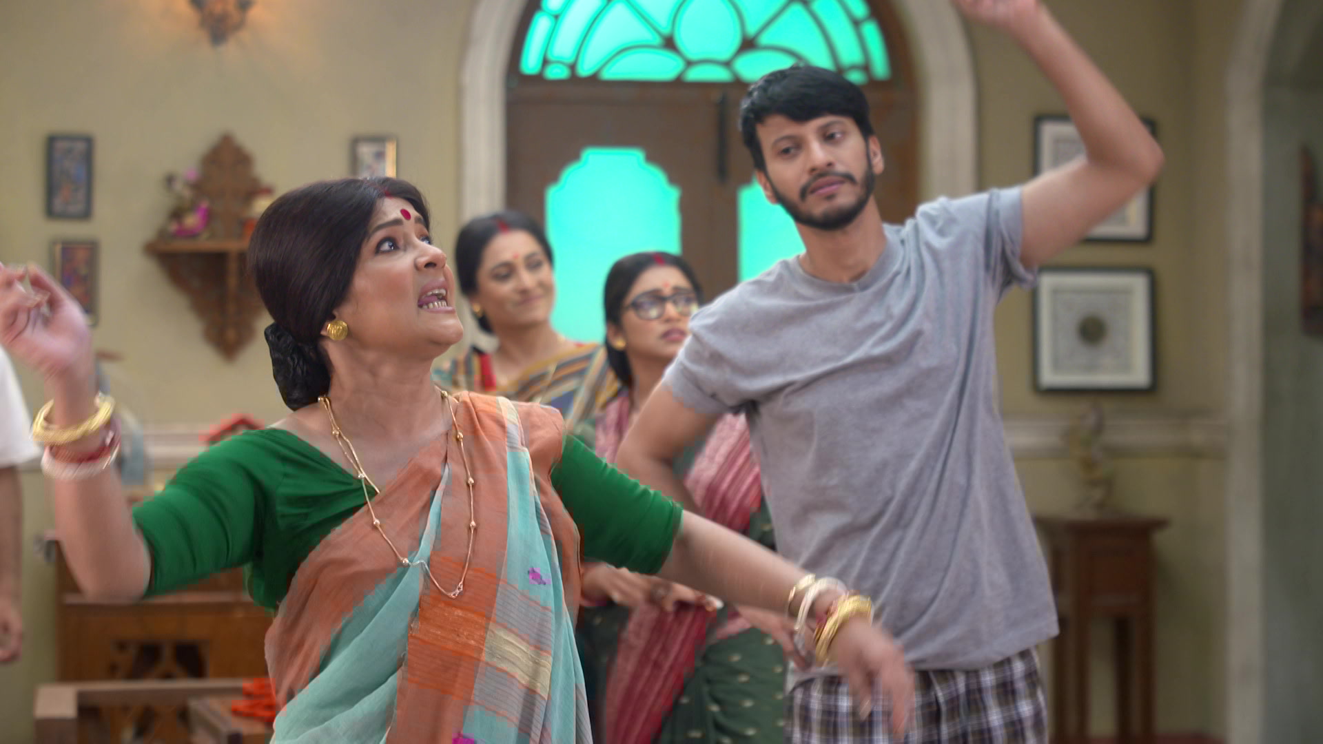 Watch bouma-ekghor All Episodes | Watcho