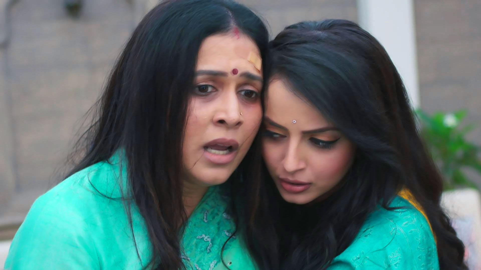 Watch Janhvi's Masterstroke Online