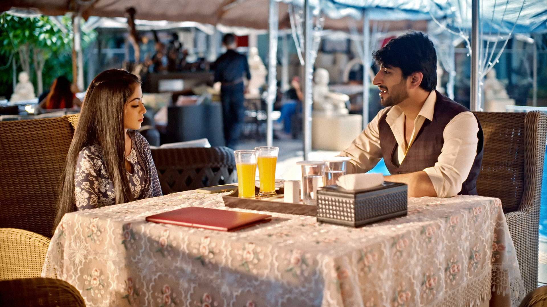Watch Aashiqana S1 Episode 49 on JioHotstar