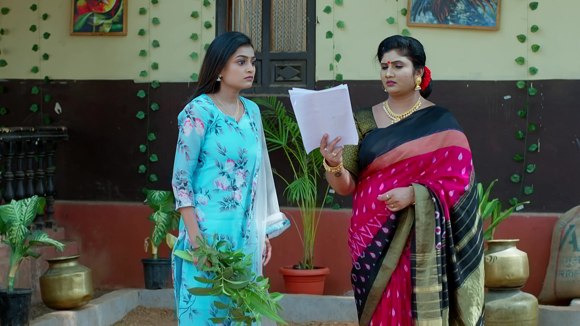 Watch Kumkuma Puvvu S8 Episode 1958 on JioHotstar