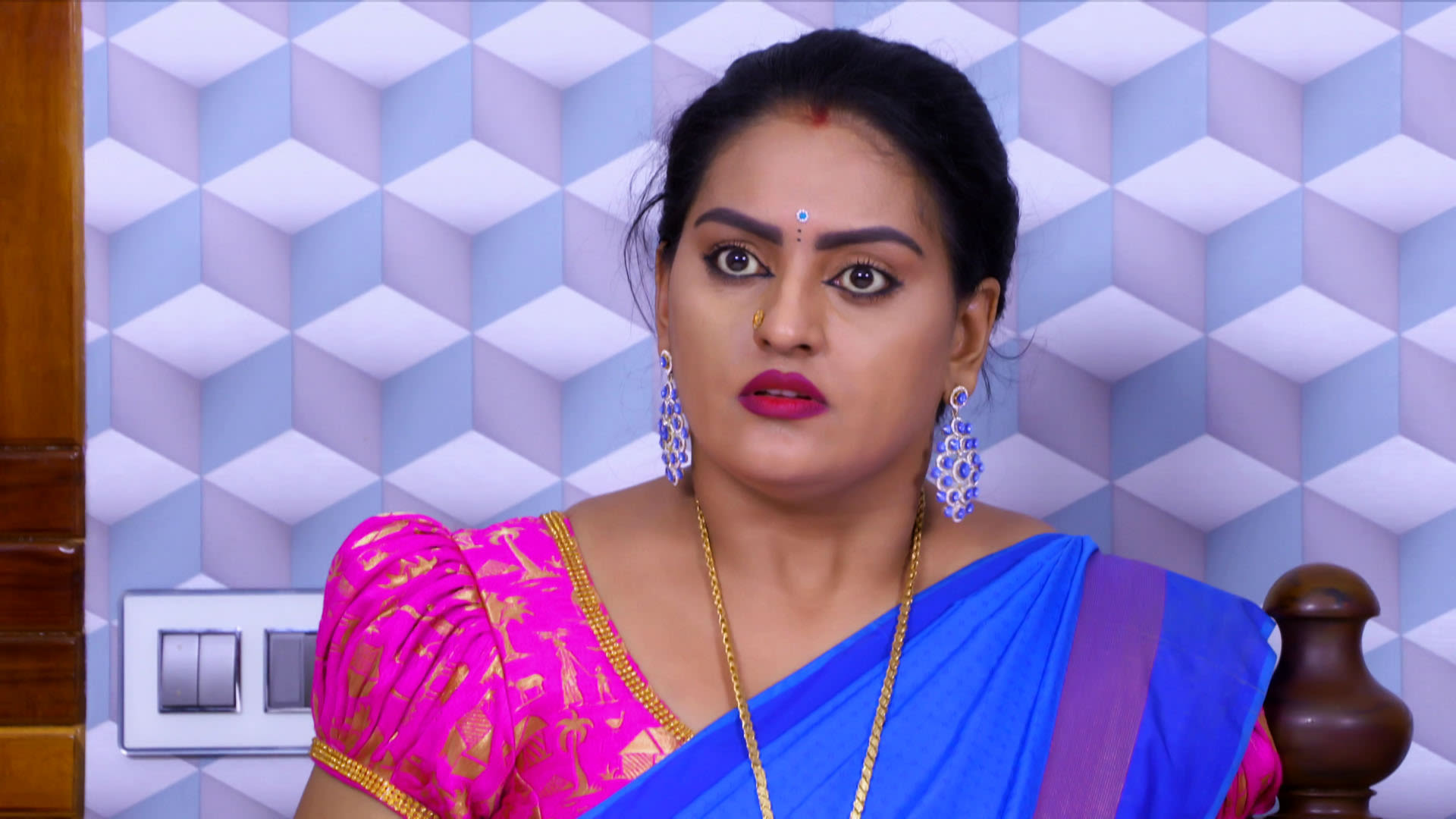 Watch Vanambadi S7 Episode 581 on Disney+ Hotstar