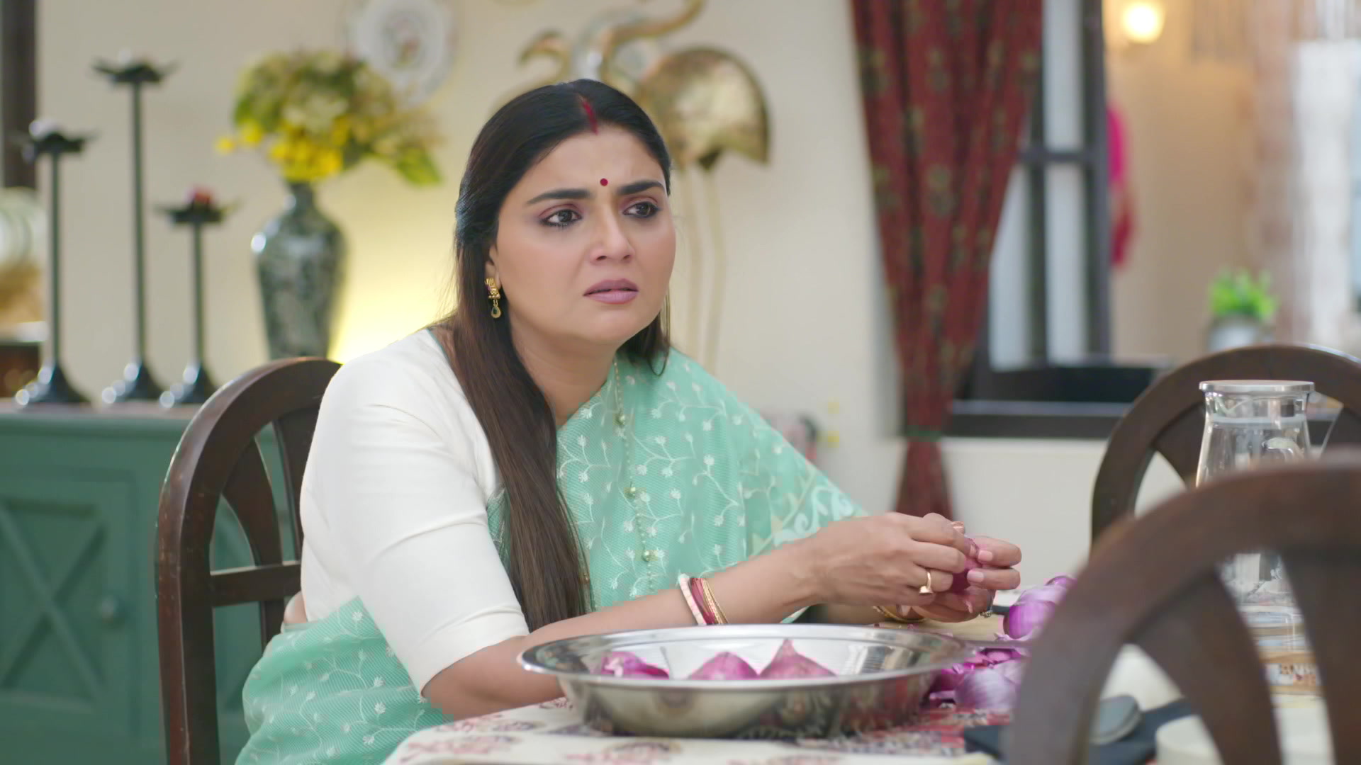 Watch Iss Ishq Ka... Rabb Rakha S1 Episode 176 on JioHotstar