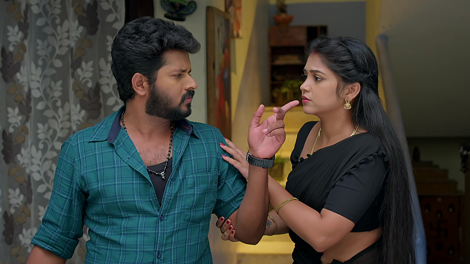 Watch Gunde Ninda Gudi Gantalu S1 Episode 206 on JioHotstar