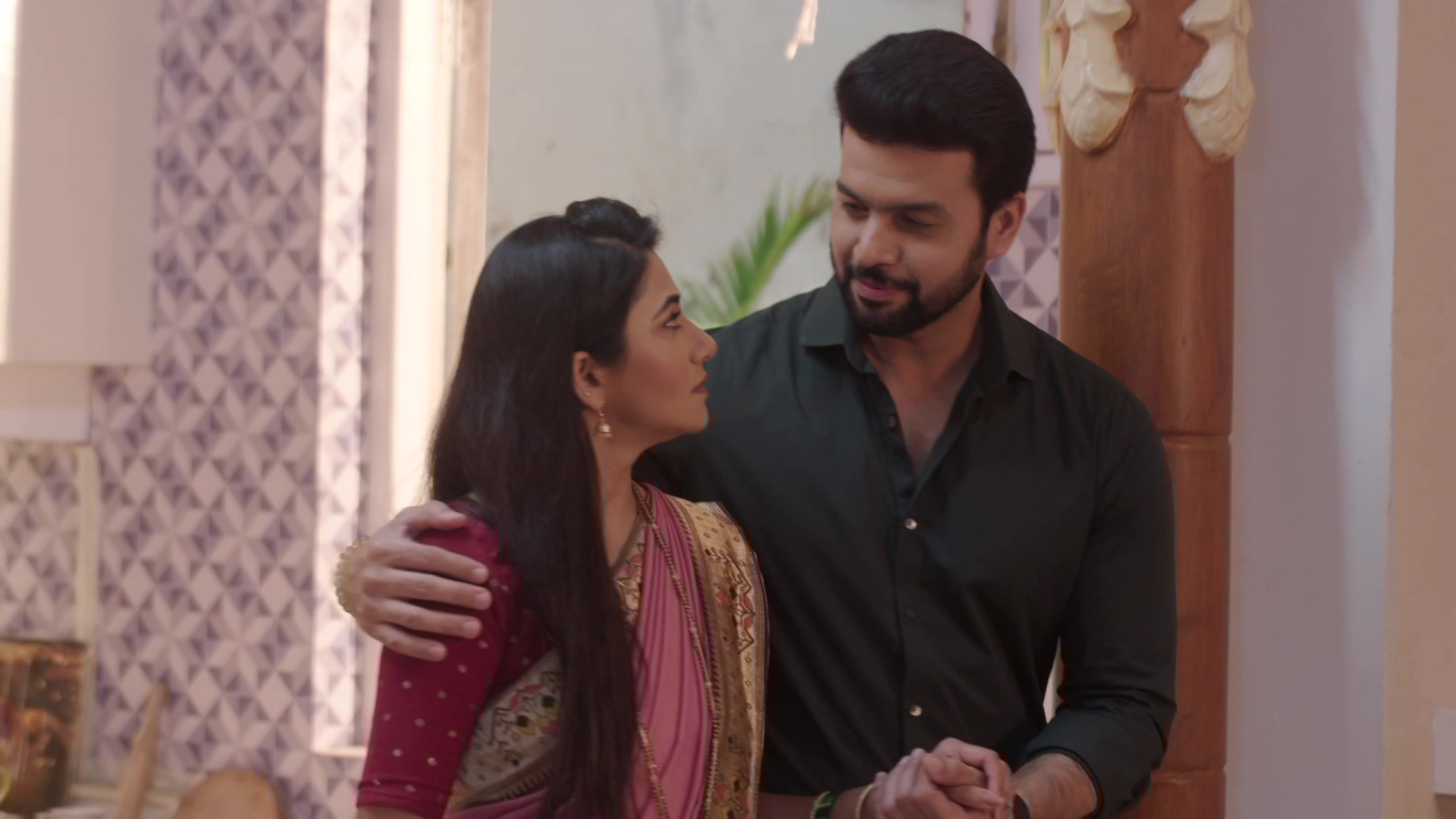 Watch Tharala Tar Mag Episode 648 on JioHotstar