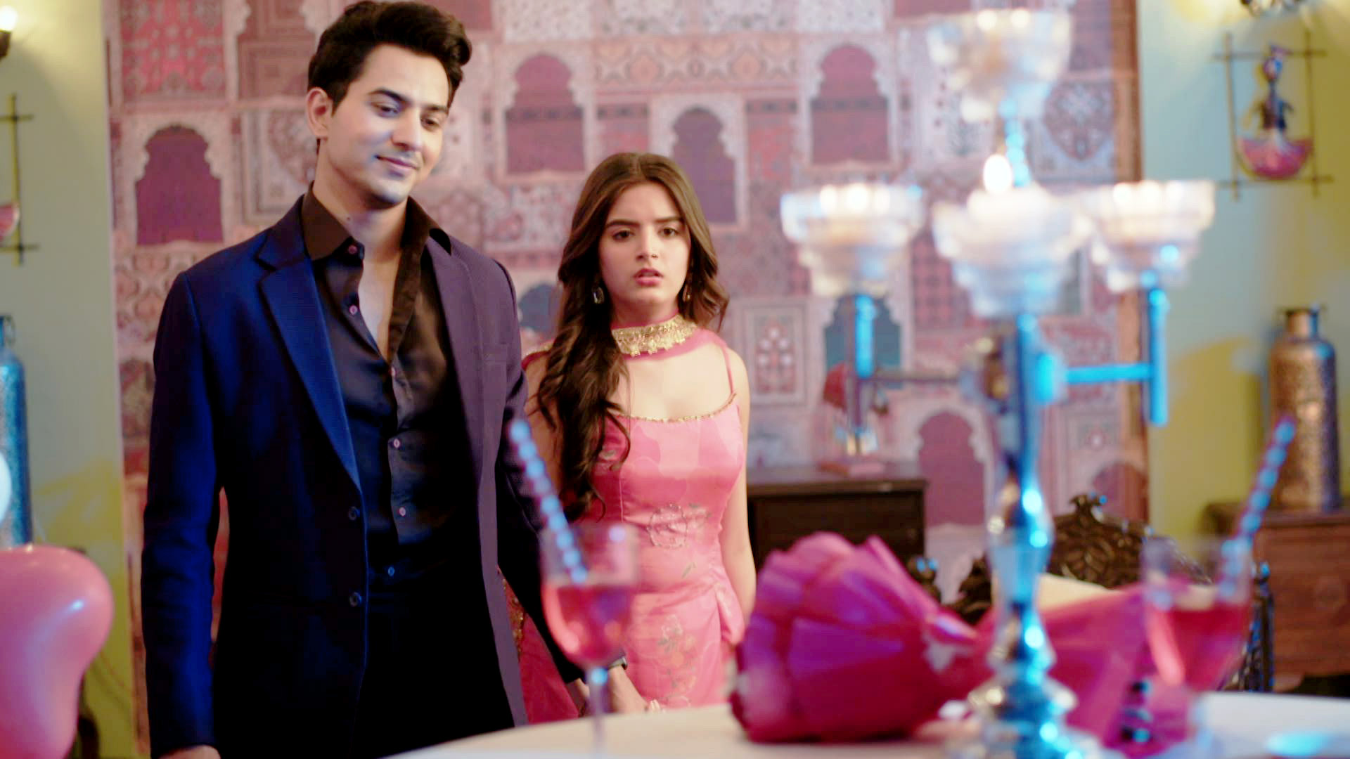 Watch Pandya Store S2 Episode 1049 on JioHotstar