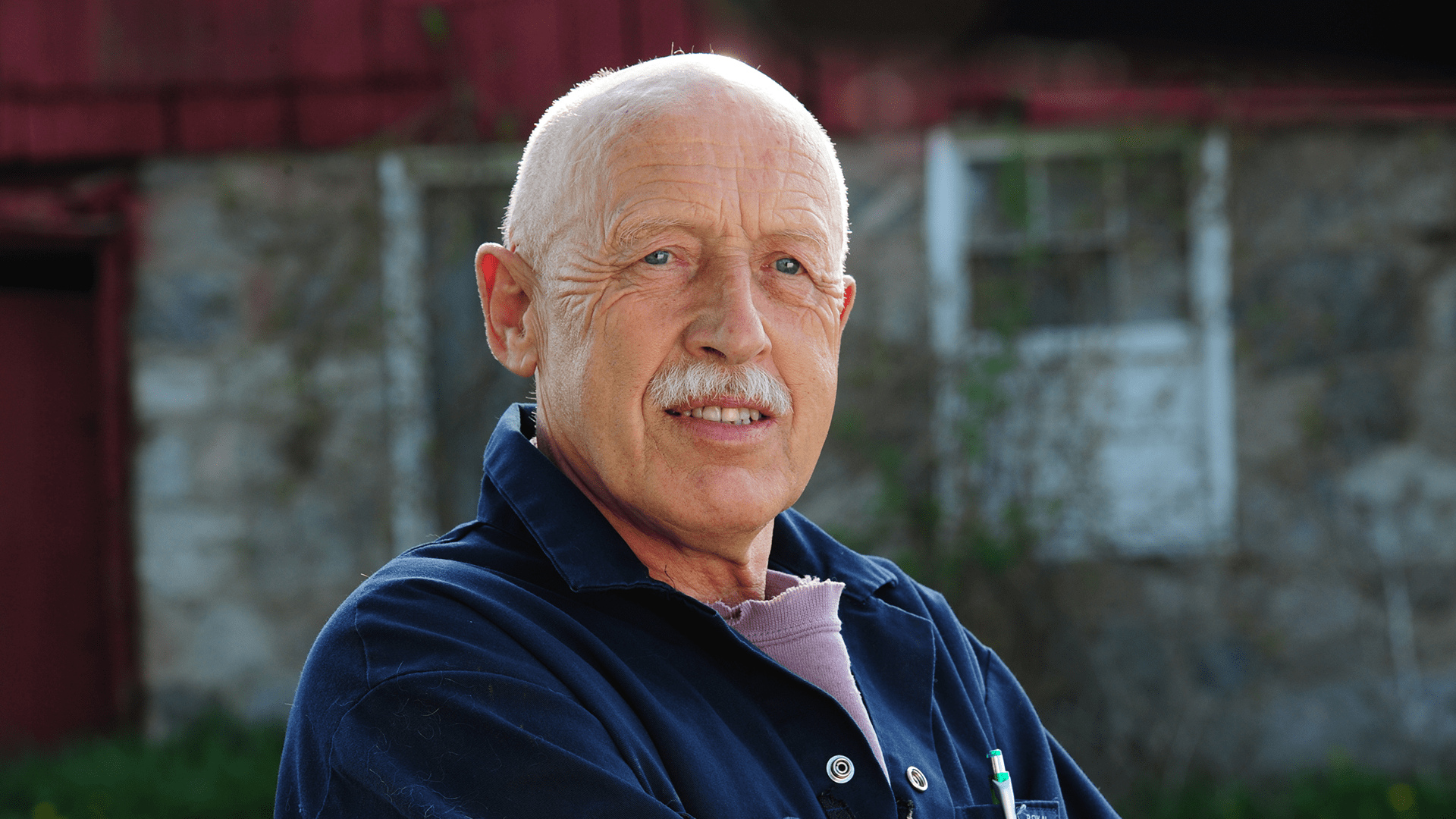 Watch The Incredible Dr. Pol S1 Episode 1 on Disney+ South Africa ...