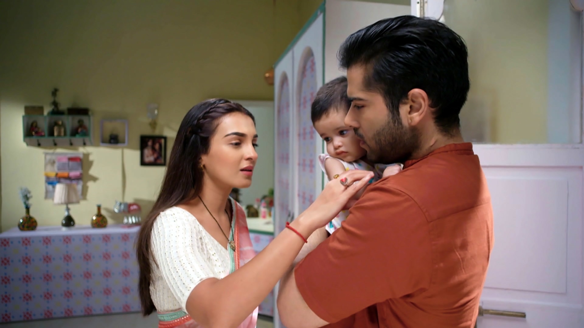 Watch Pandya Store S1 Episode 480 on JioHotstar