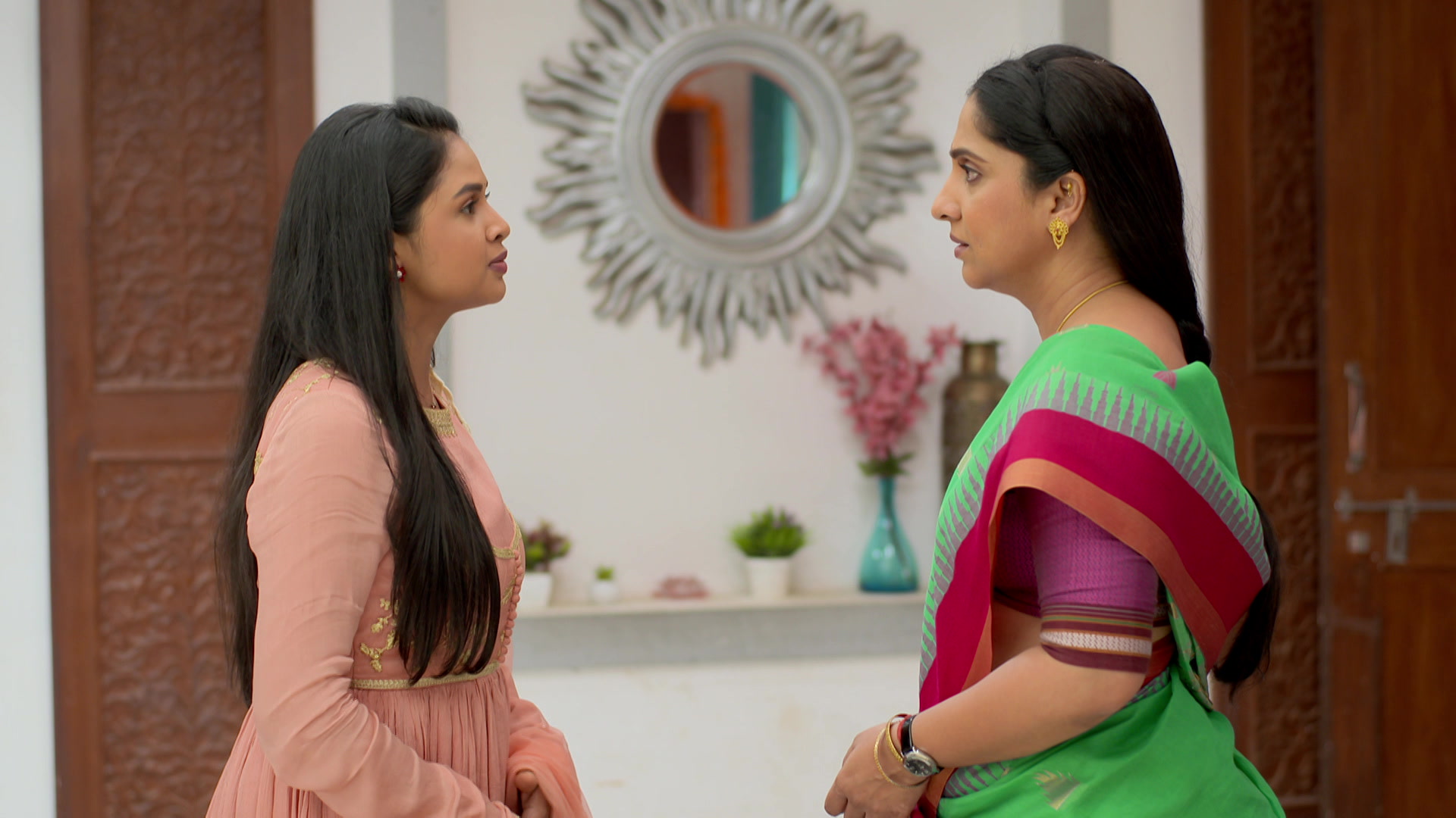 Watch Aai Kuthe Kaay Karte S1 Episode 795 on JioHotstar