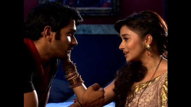 Watch Uttaran S1 Episode 1293 on JioHotstar