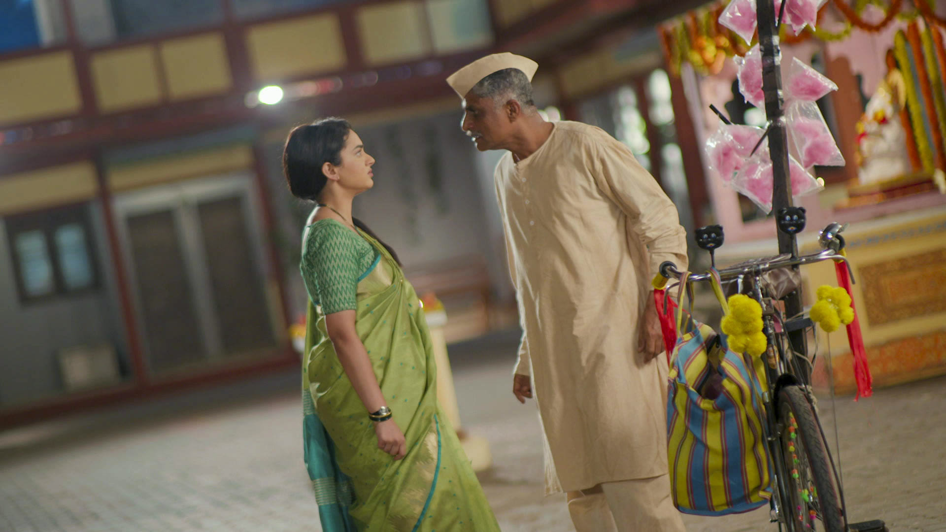 Watch Aboli Episode 1142 on JioHotstar