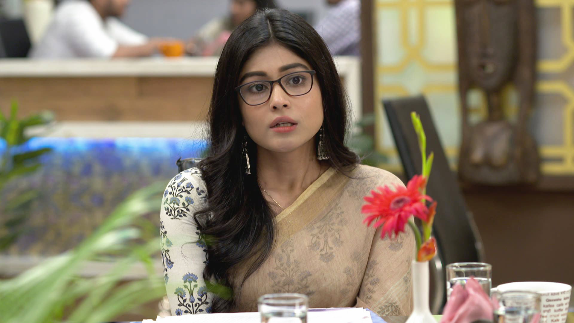 Watch Mohor Episode 570 on JioHotstar