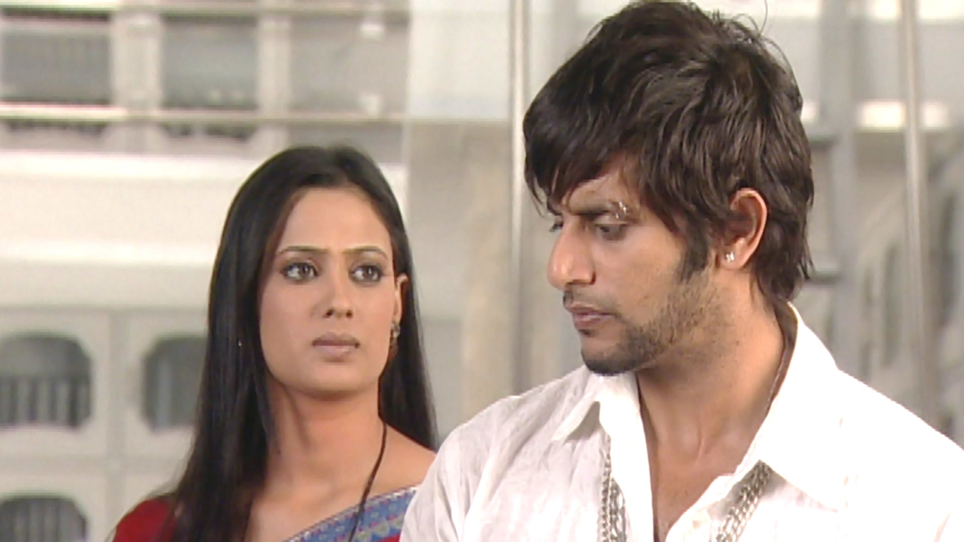 Stream Prerna brings Prem home Season 21 Episode 35 – Prerna brings Prem home on Hotstar