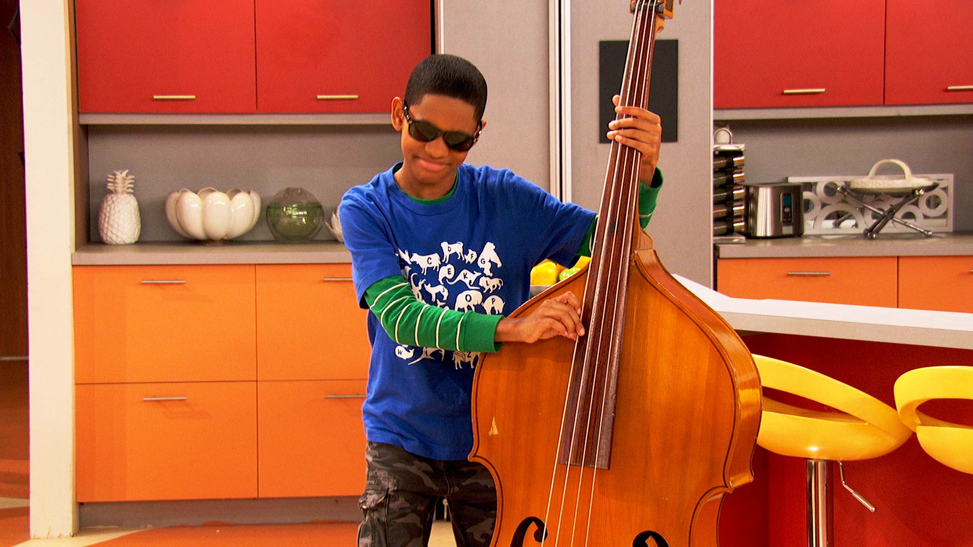 Watch Lab Rats S1 Episode 19 on JioHotstar