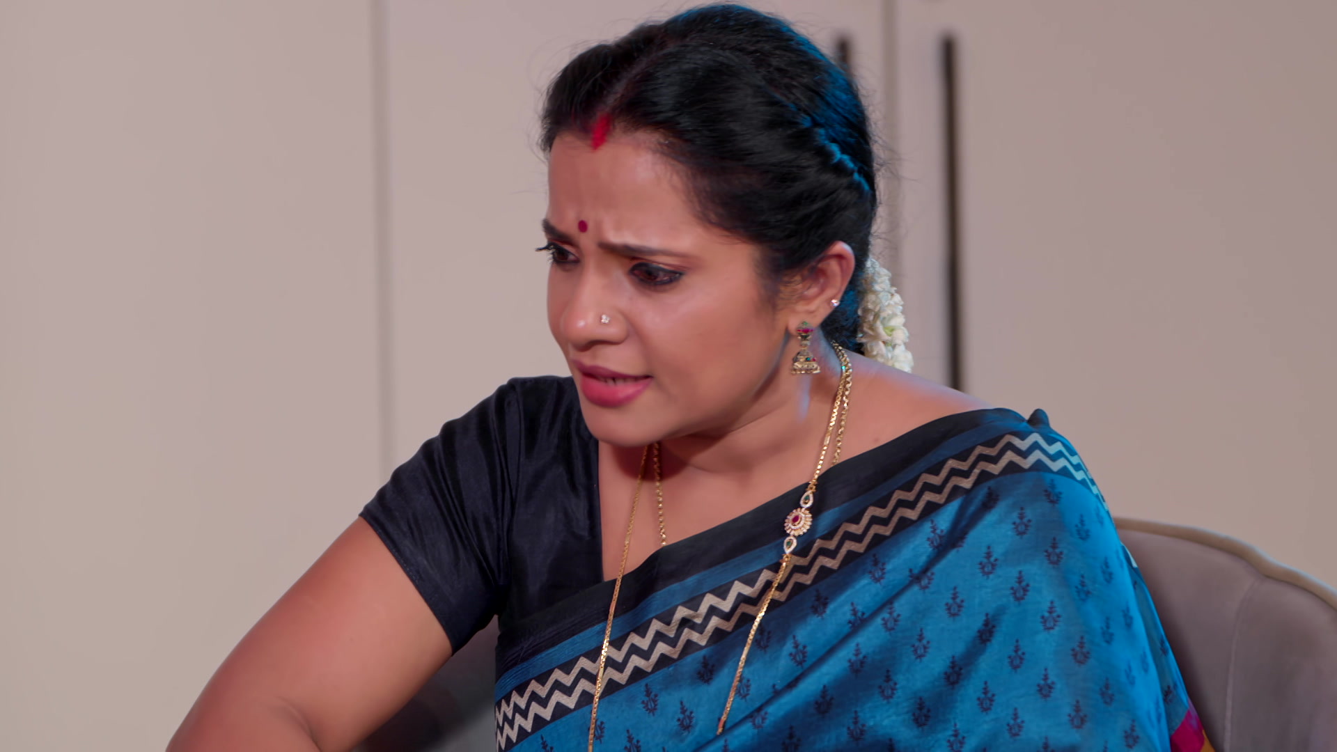 Watch Sharade S1 Episode 235 on JioHotstar