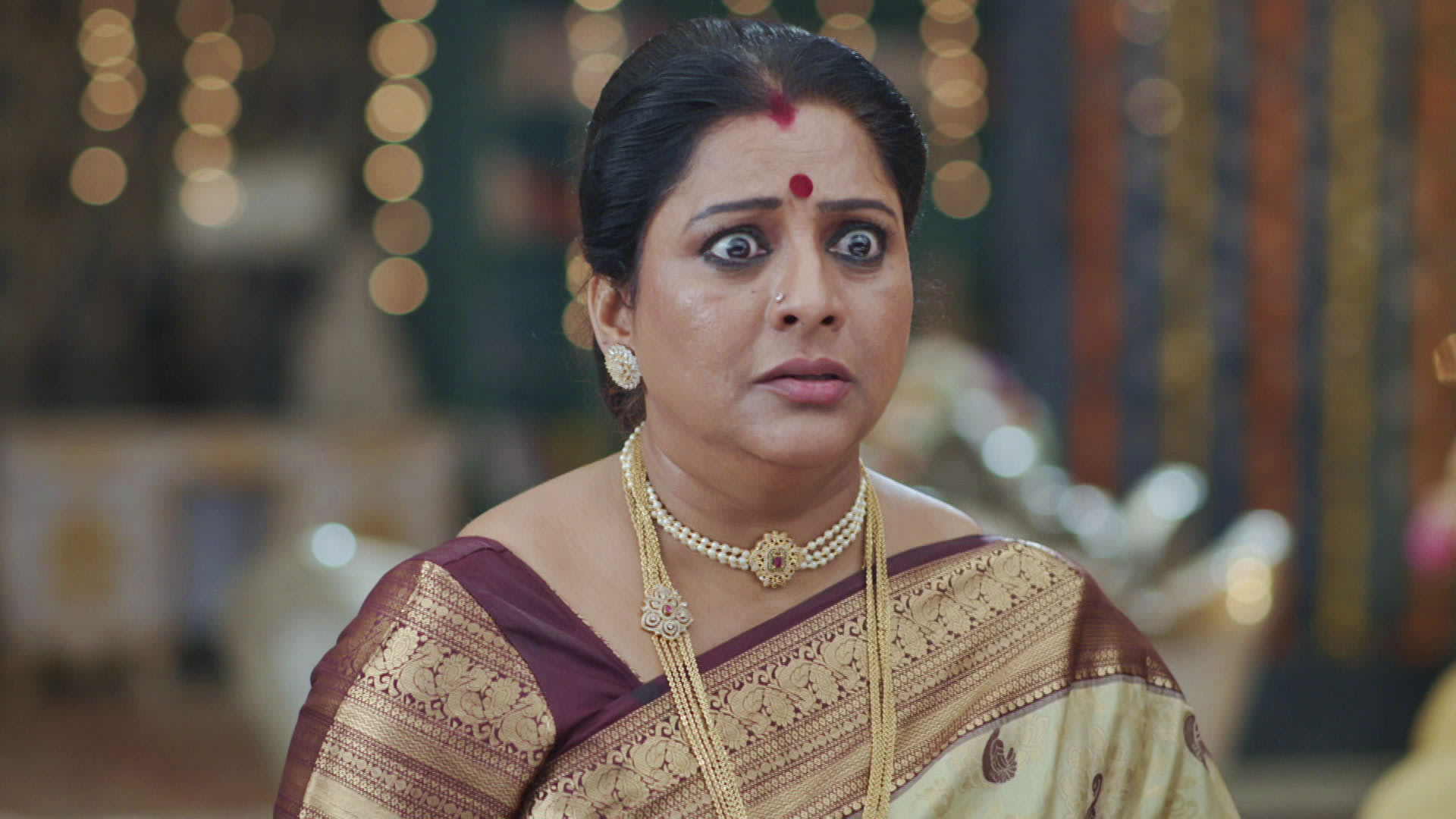 Watch Intinti Ramayanam Episode 241 on JioHotstar