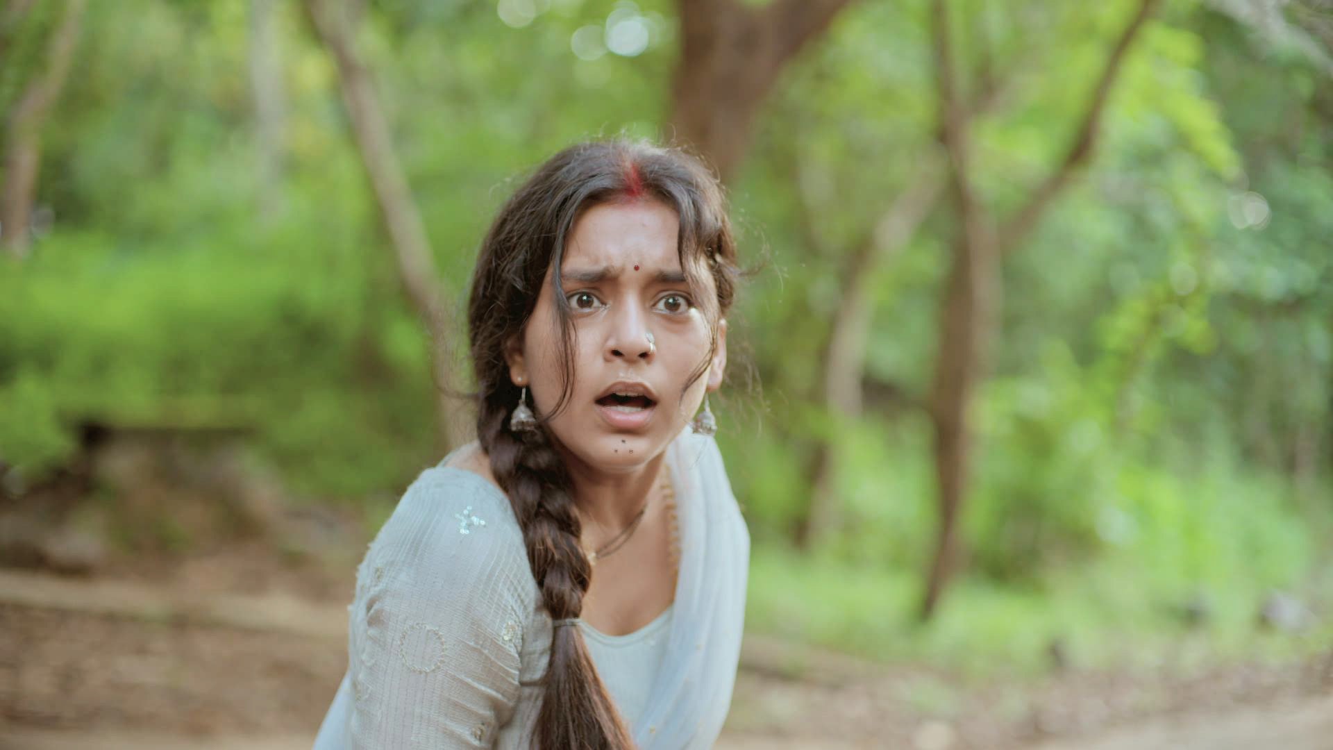 Stream Imlie Tries to Escape Season 1 Episode 273 – Imlie Tries to Escape on Hotstar