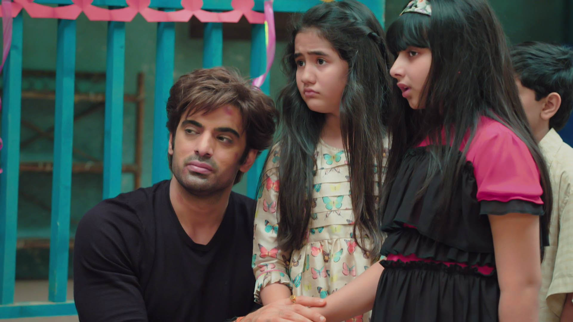 Watch Kulfi Kumar Bajewala S1 Episode 425 on JioHotstar