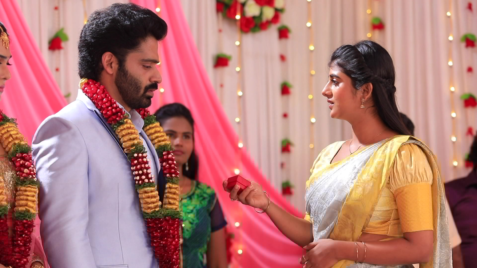 Watch Eeramaana Rojaavey 2 Episode 314 on JioHotstar