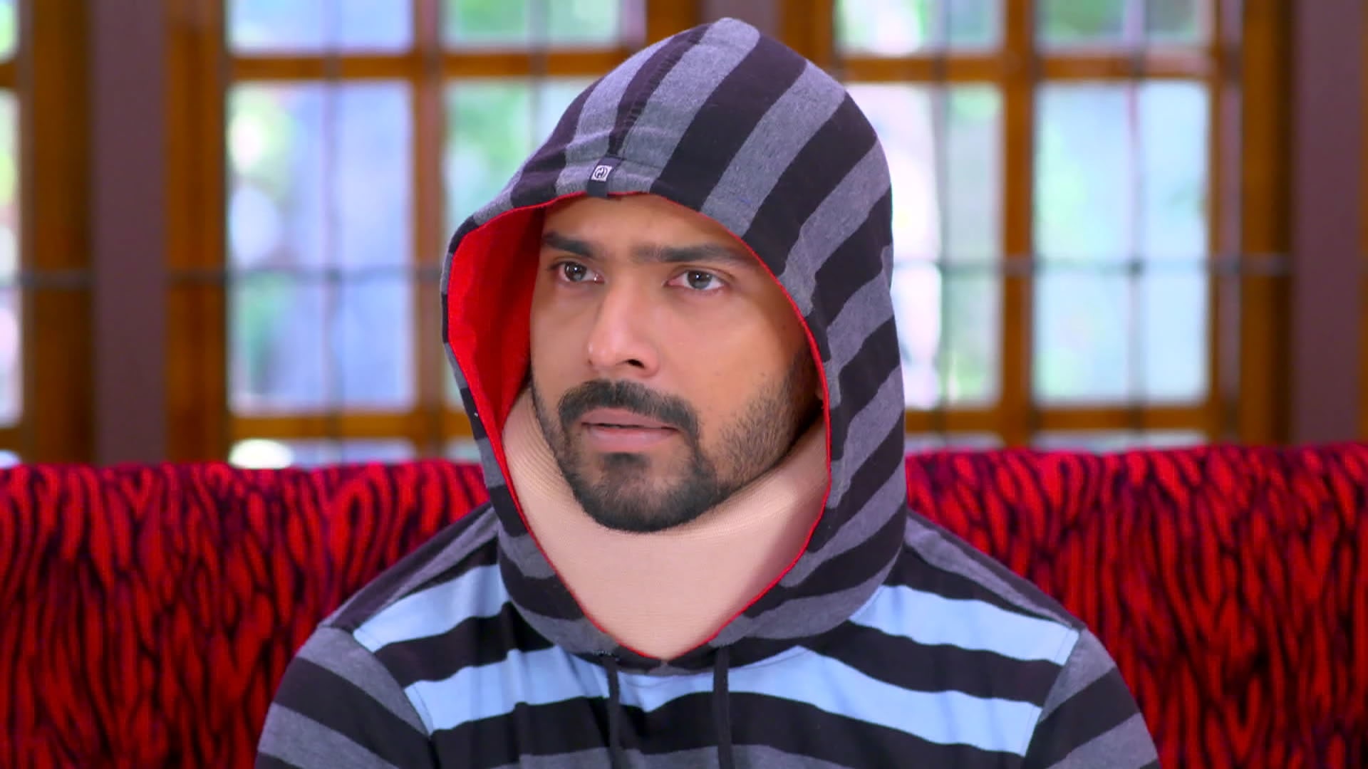 Stream Jeeva Recognises Kavya? Season 1 Episode 379 – Jeeva Recognises ...