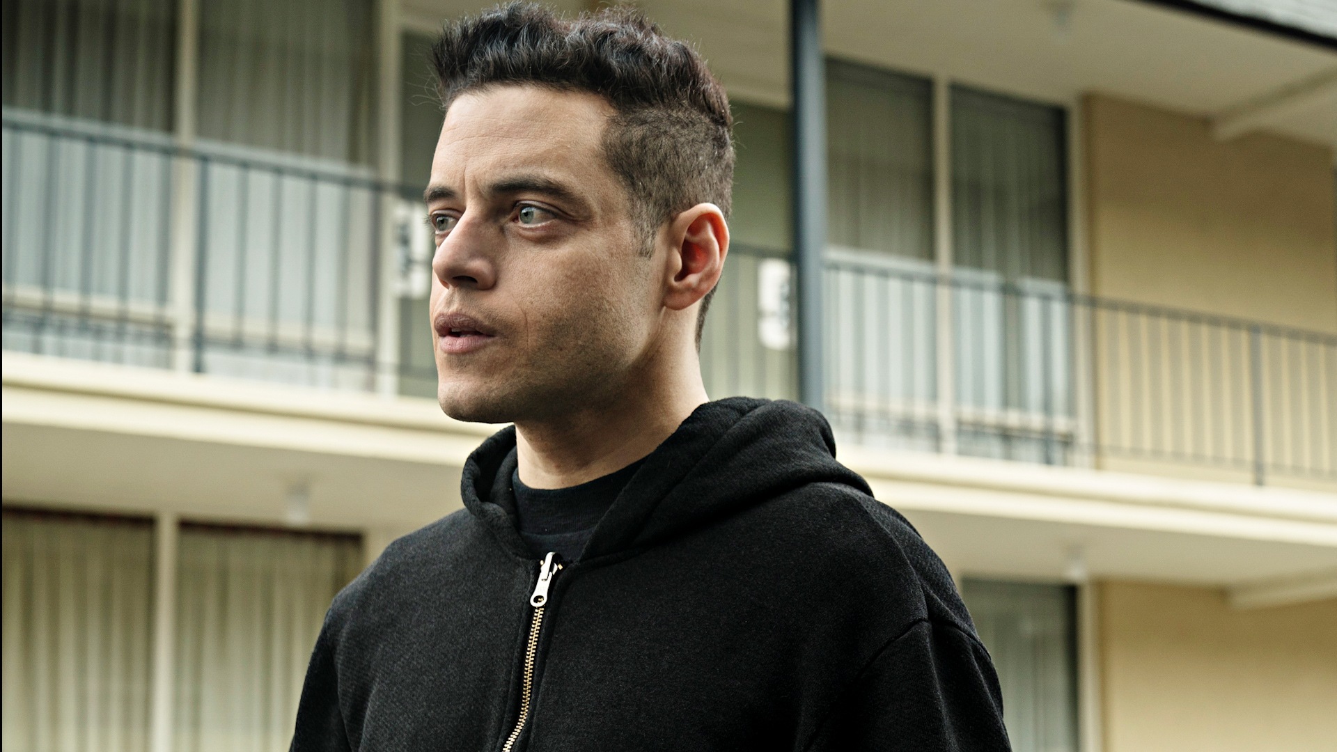 Watch Mr. Robot S4 Episode 10 on JioHotstar