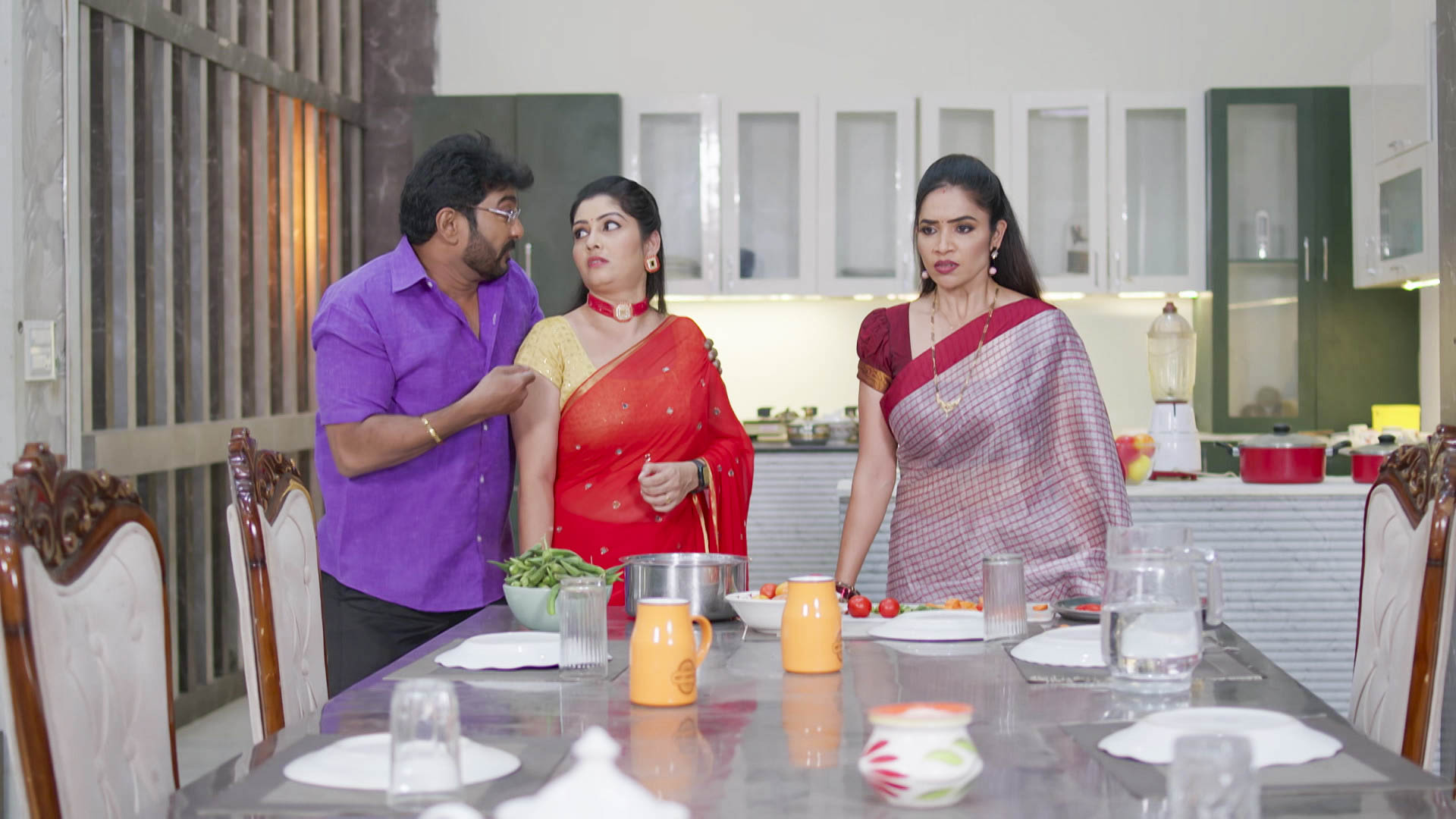 Watch Geetha L.L.B S1 Episode 121 on JioHotstar