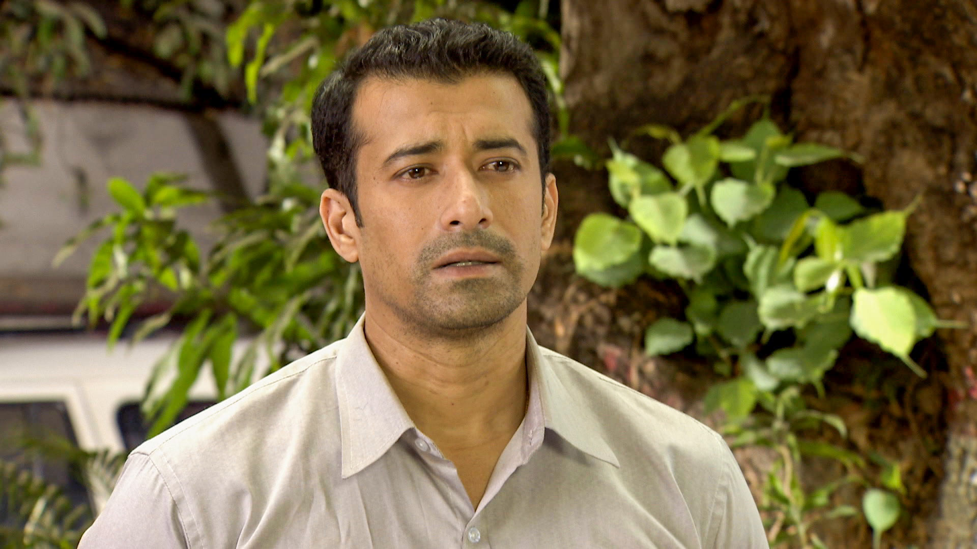Watch Kasme Vaade S1 Episode 33 on JioHotstar
