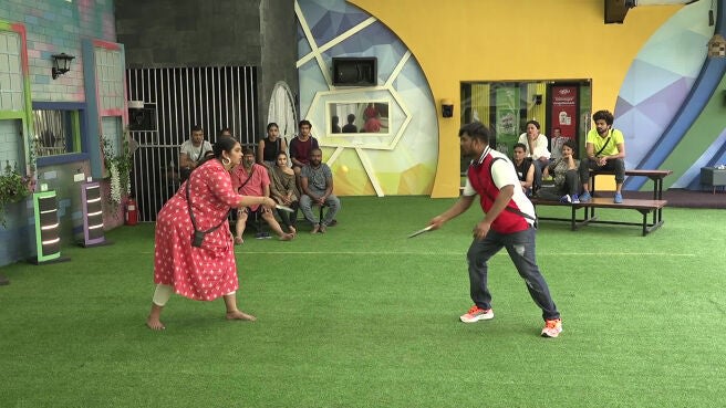 Manju-Geetha play a game - JioHotstar