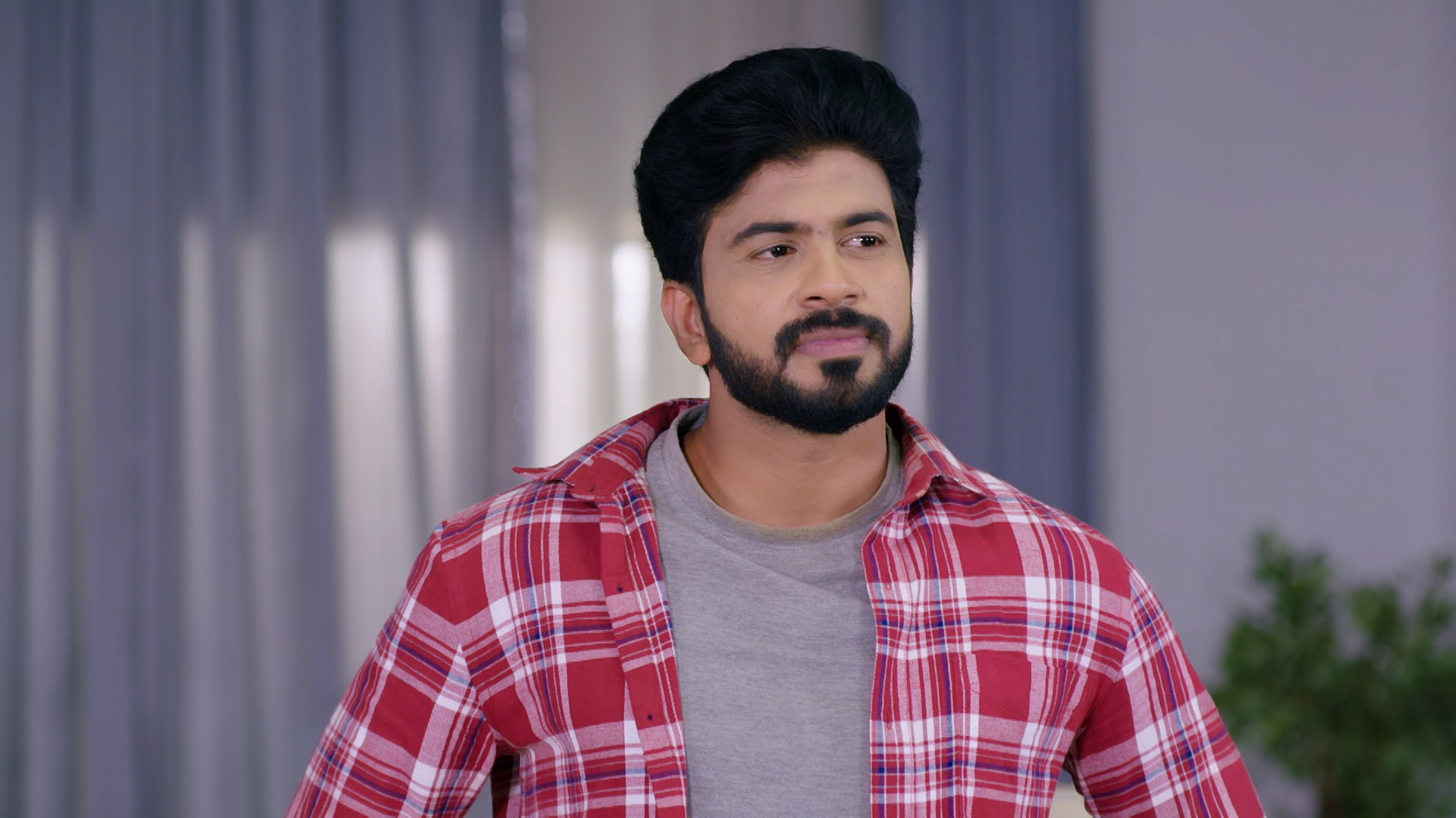 Watch Karimani S1 Episode 299 on JioHotstar